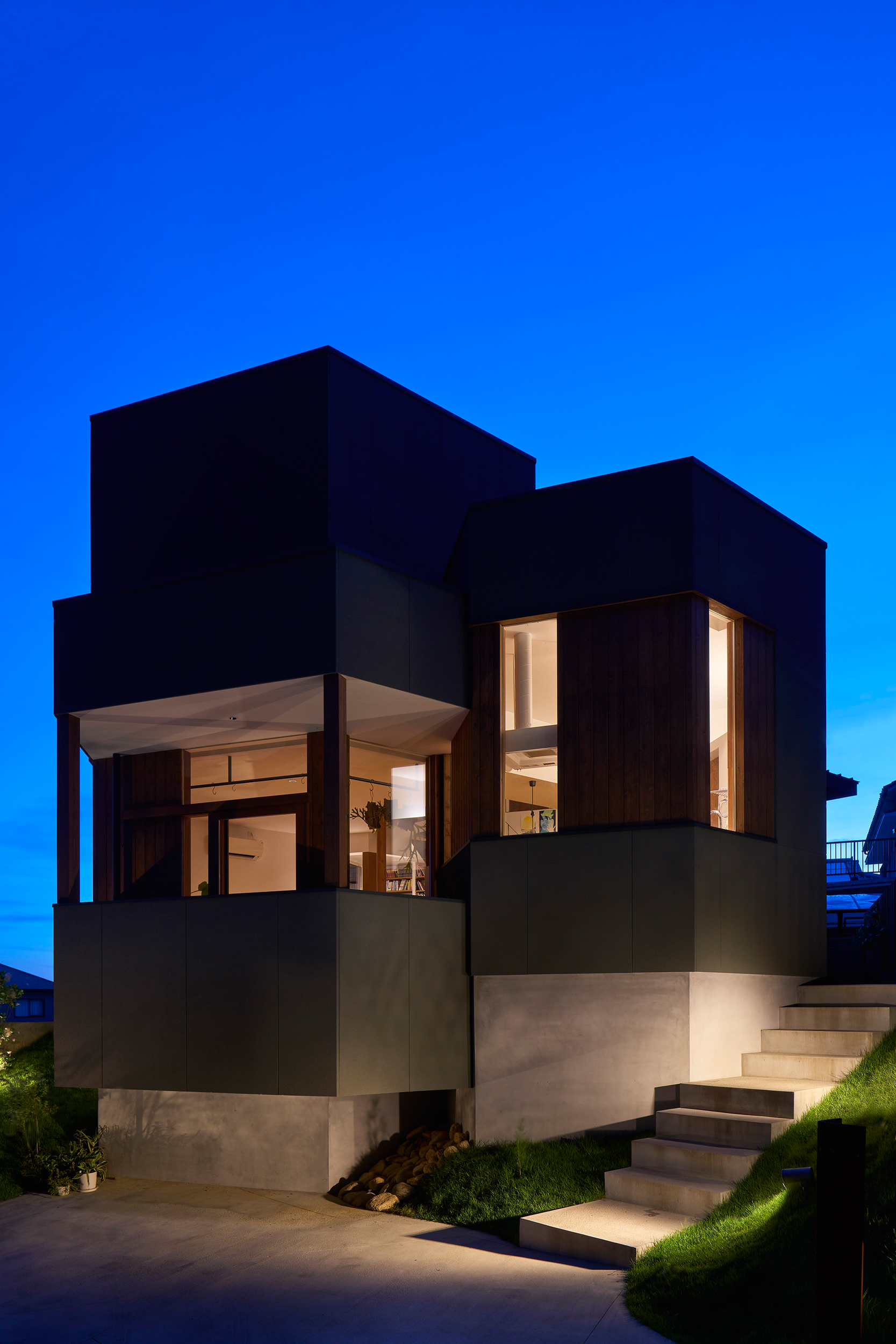 Hokusetsu Polygon House by Fujiwaramuro Architects - Architizer