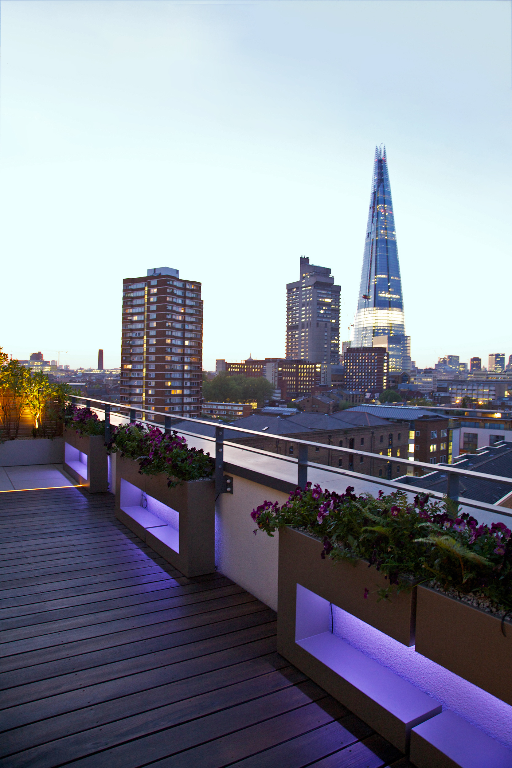 Modern Roof Terrace Design Ideas London by Mylandscapes Roof Garden ...