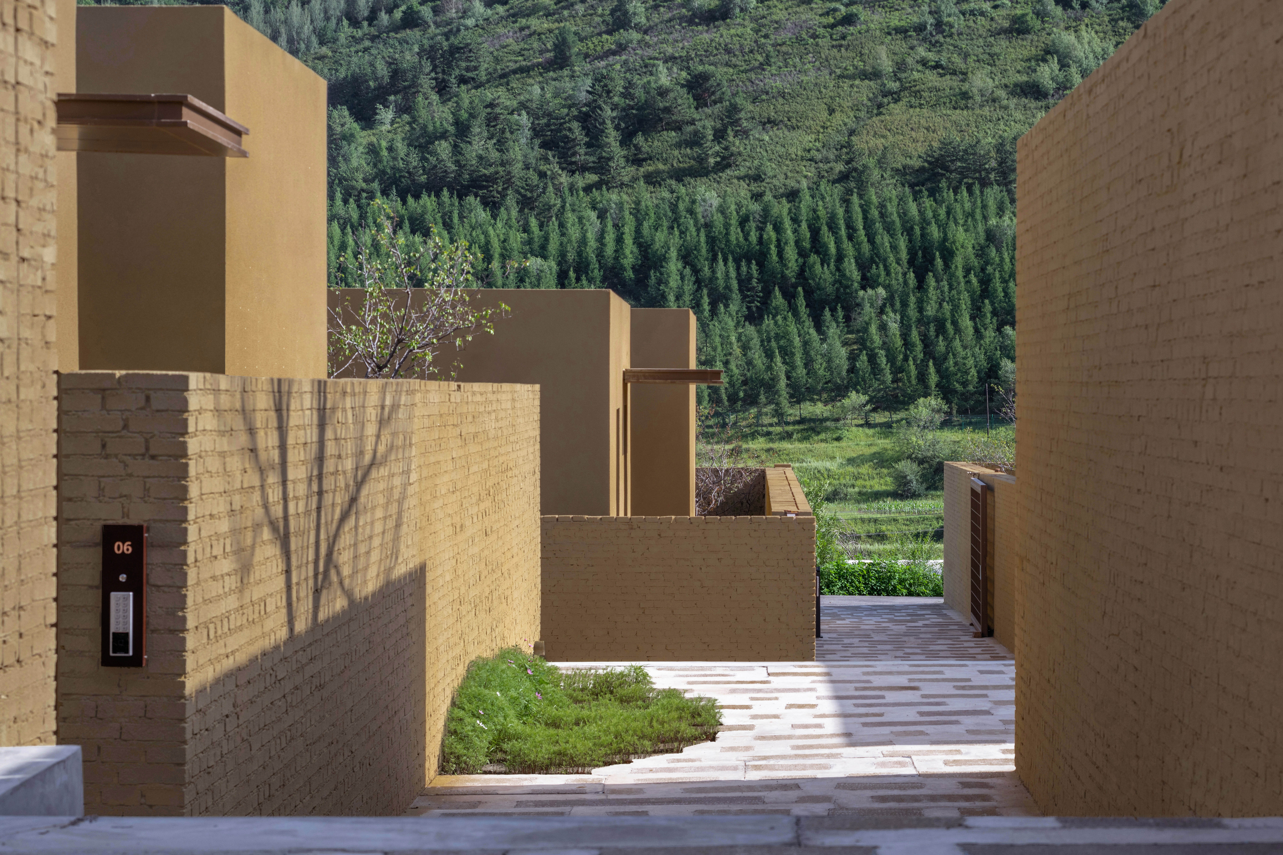 KALHA Hotel·“Unico” Village Renewal by CPLUS - Architizer