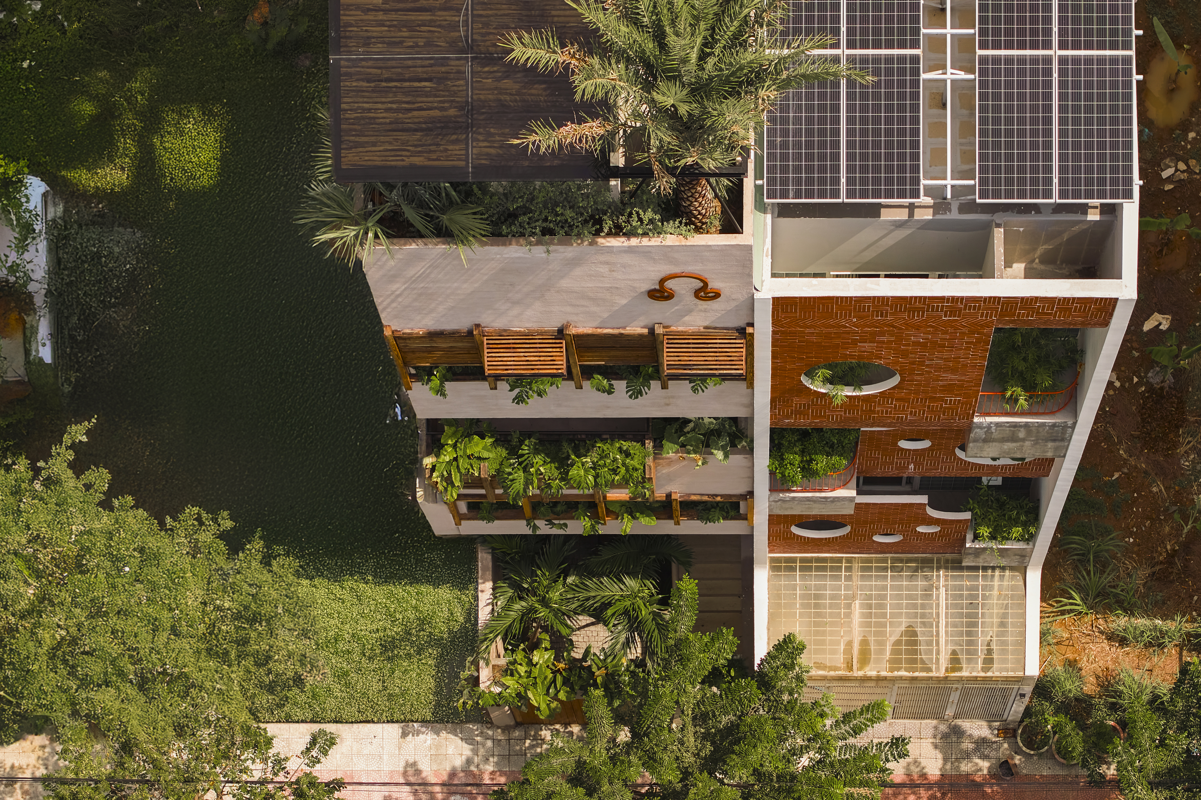 Octopus House - Sustainable Multifunctional Living in Vietnam by Tar ...