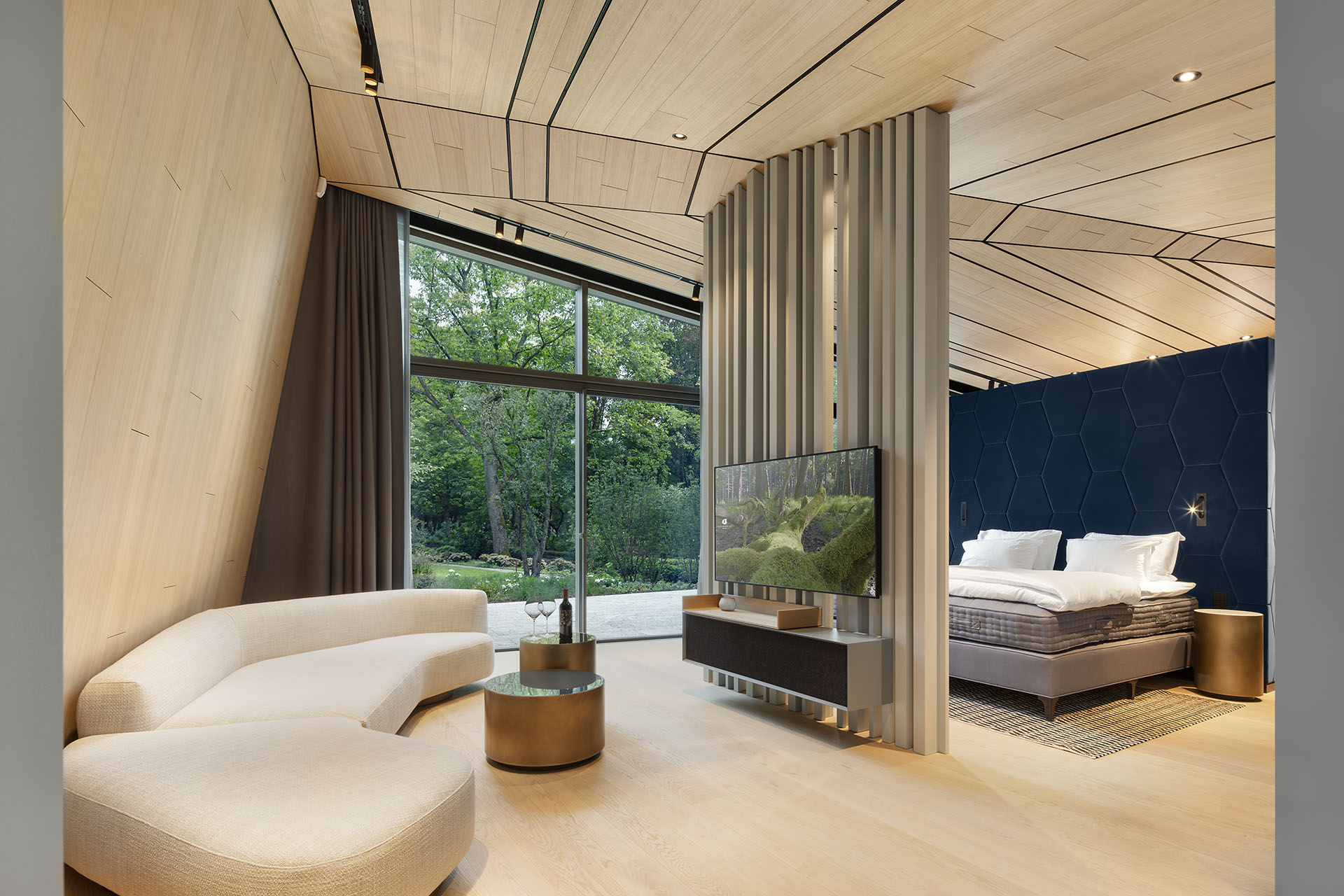 ALEA RESORT POOL SUITE by PLAJER + FRANZ - Architizer