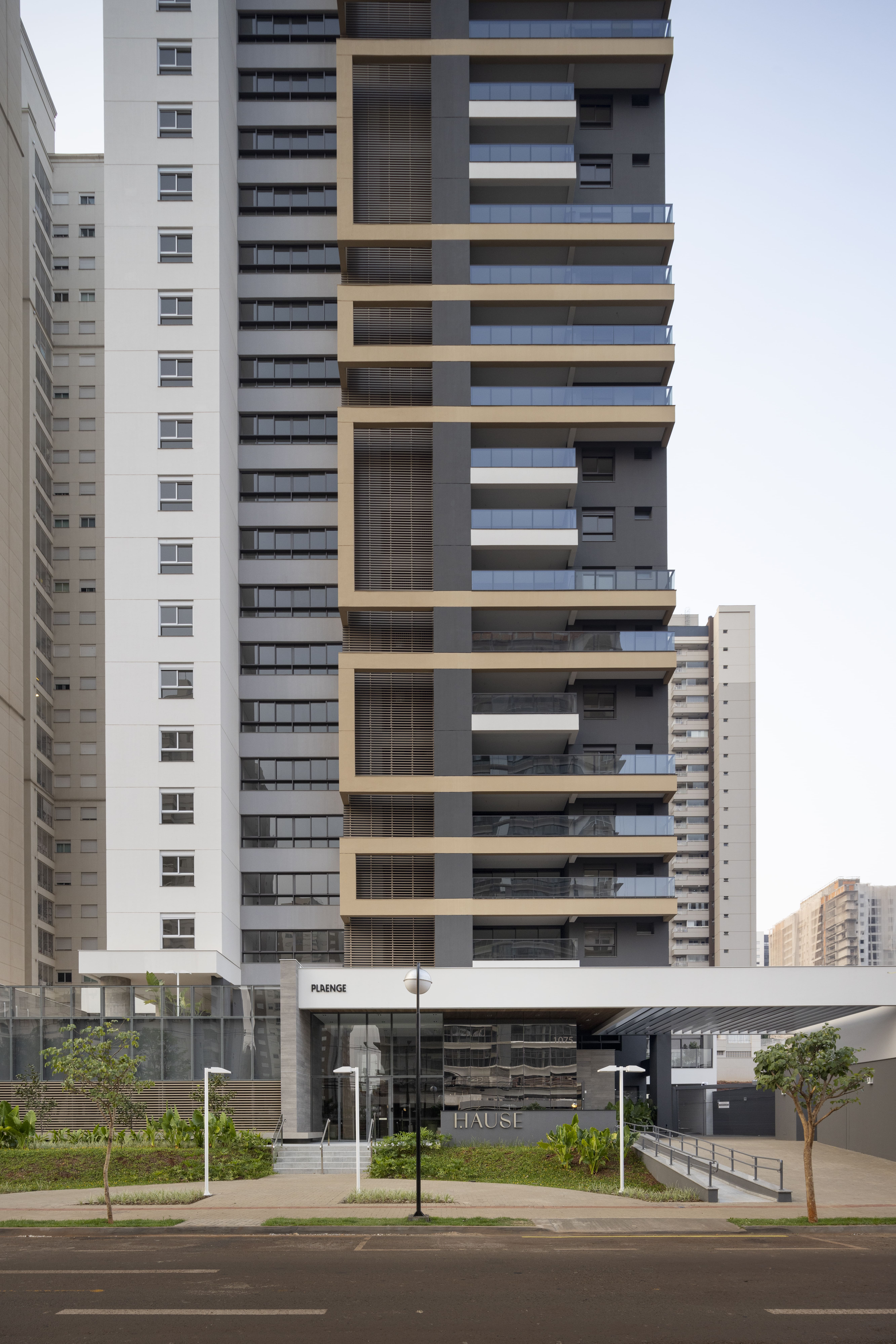 Hause Building by Bohrer Arquitetos - Architizer