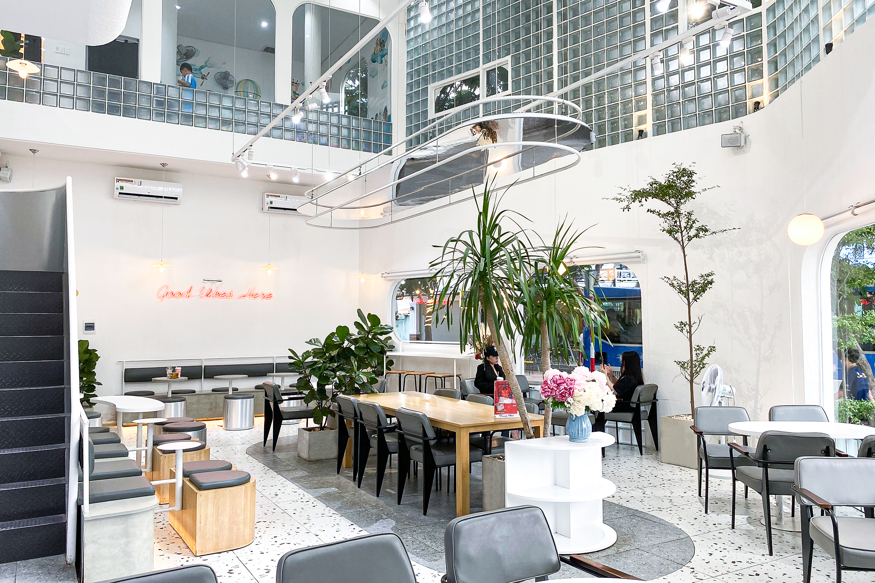 CoCo Cha Taiwan Tea & Coffee – White Lantern by PT Arch Studio - Architizer