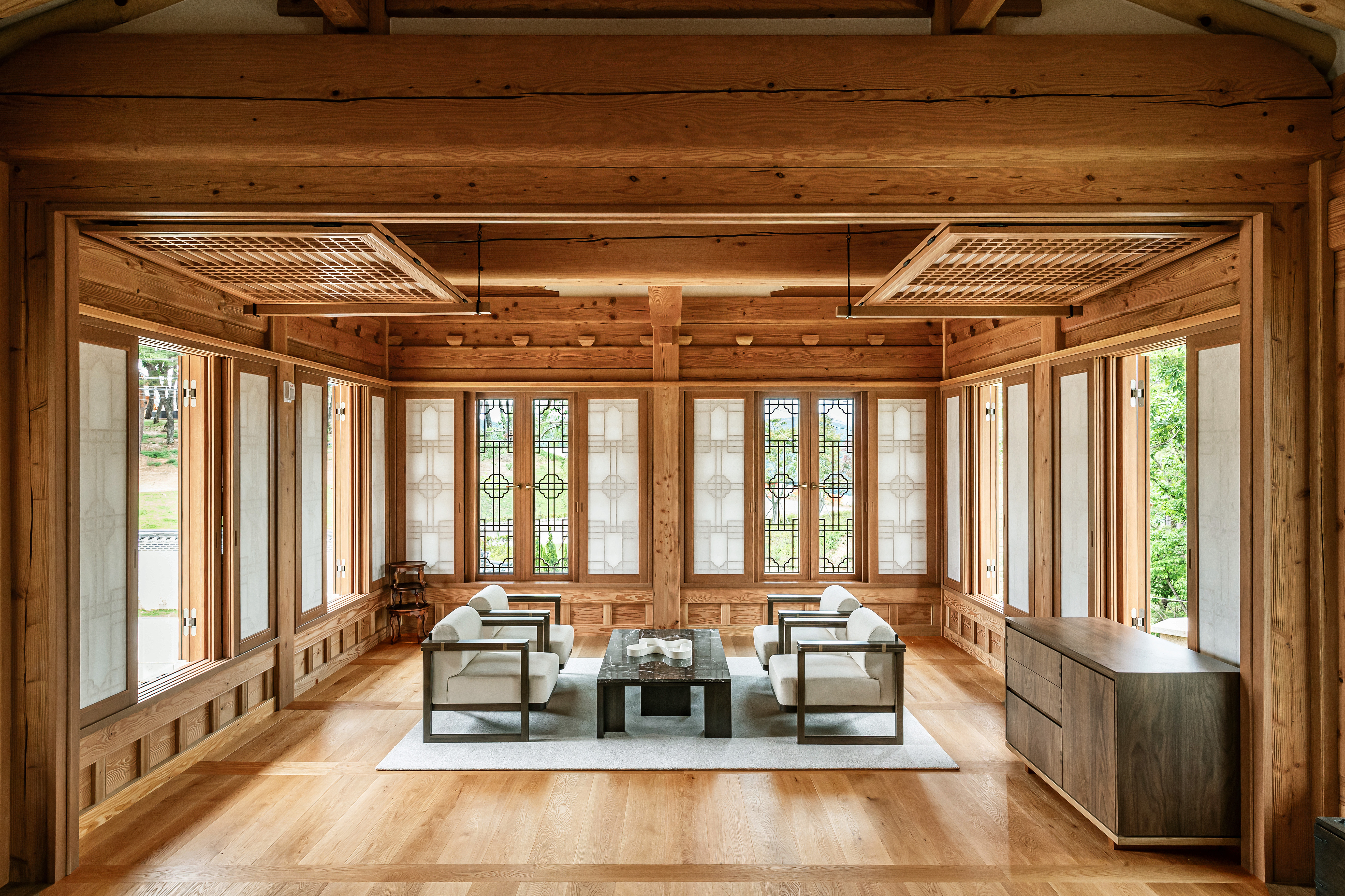 The HANOK Heritage House / Seondoljeong by Listen Communication ...
