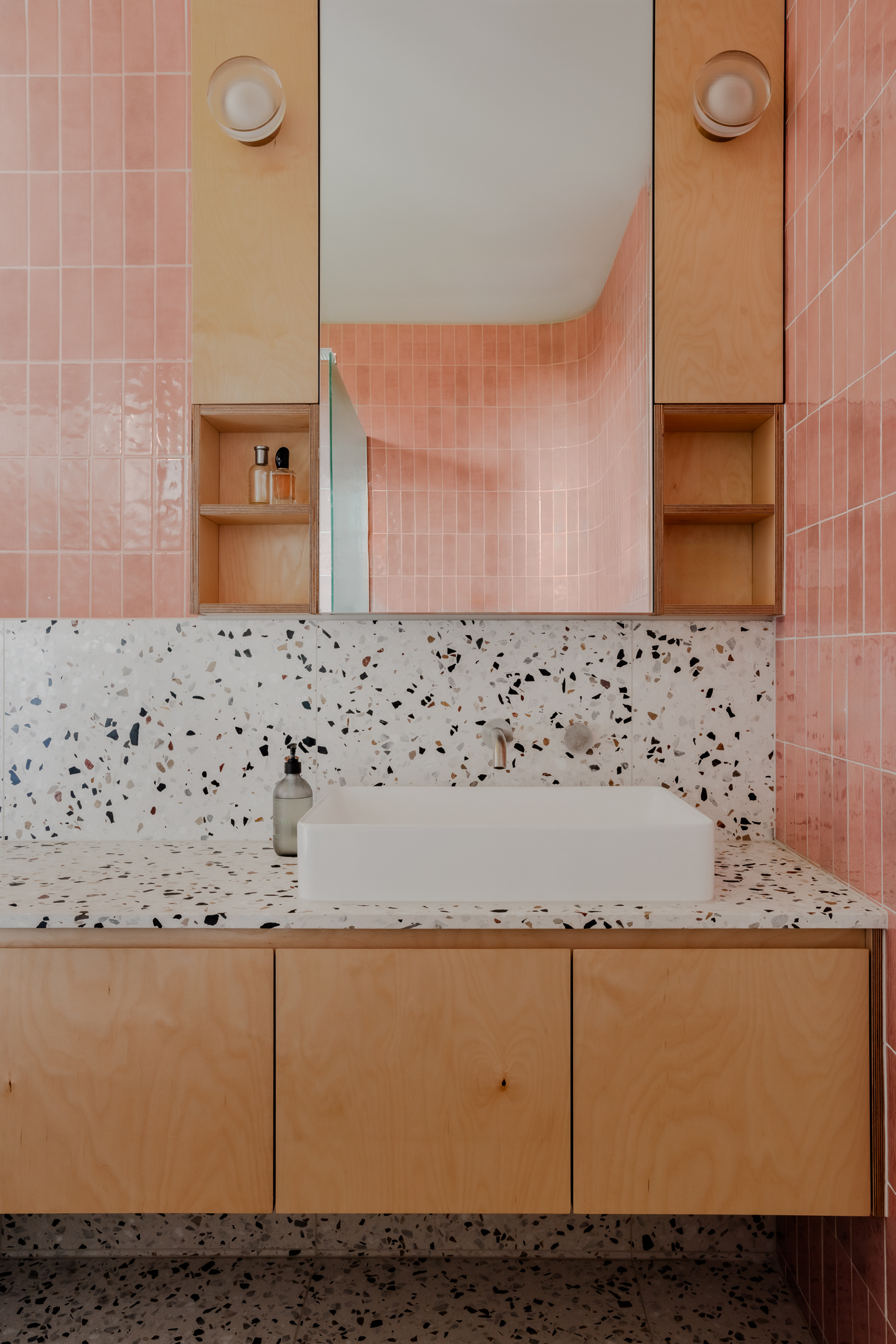 Idea 4080306: MAHOGANY HOUSE by R ARCHITECTURE in Melbourne, Australia ...