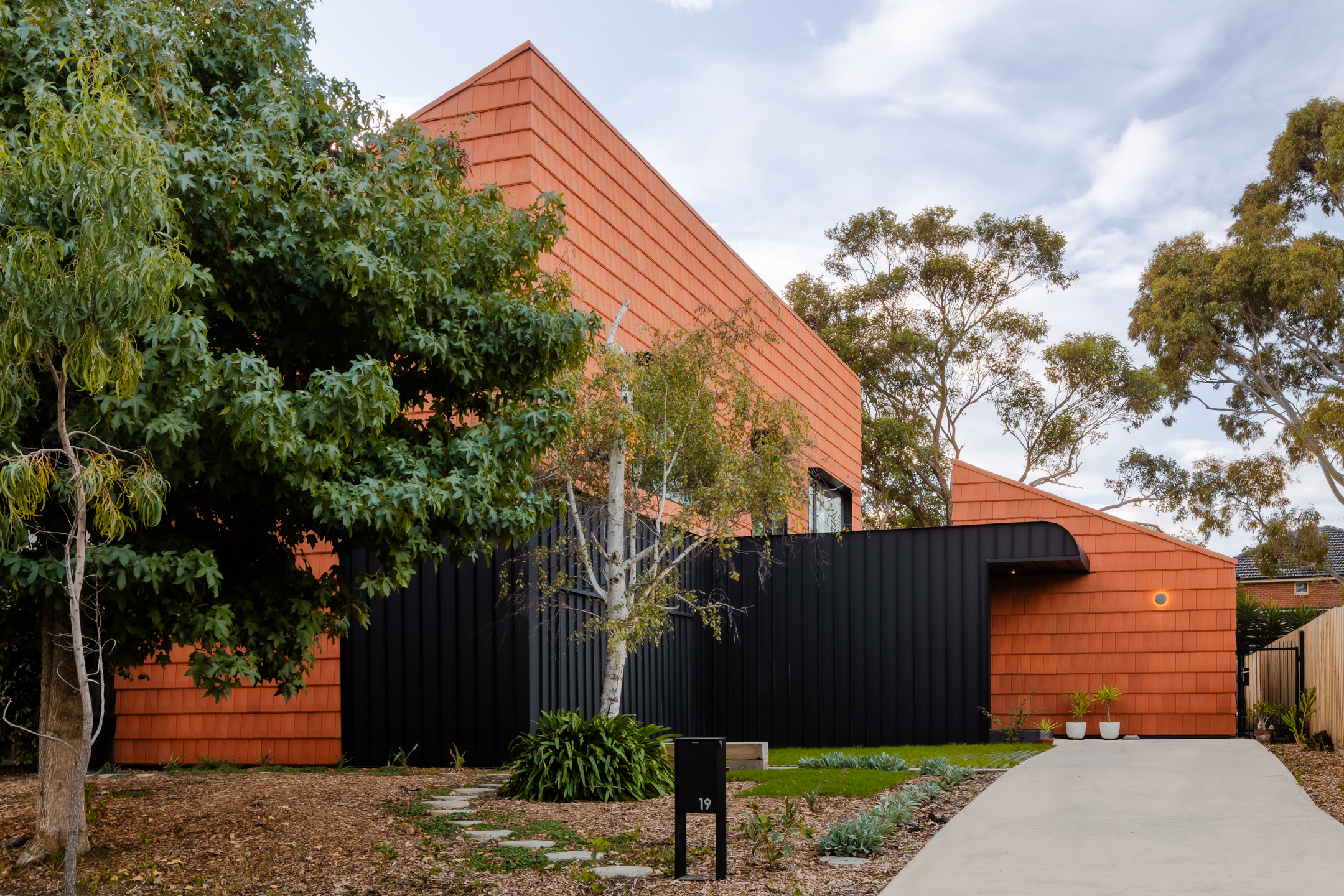 Idea 4080303: MAHOGANY HOUSE by R ARCHITECTURE in Melbourne, Australia ...