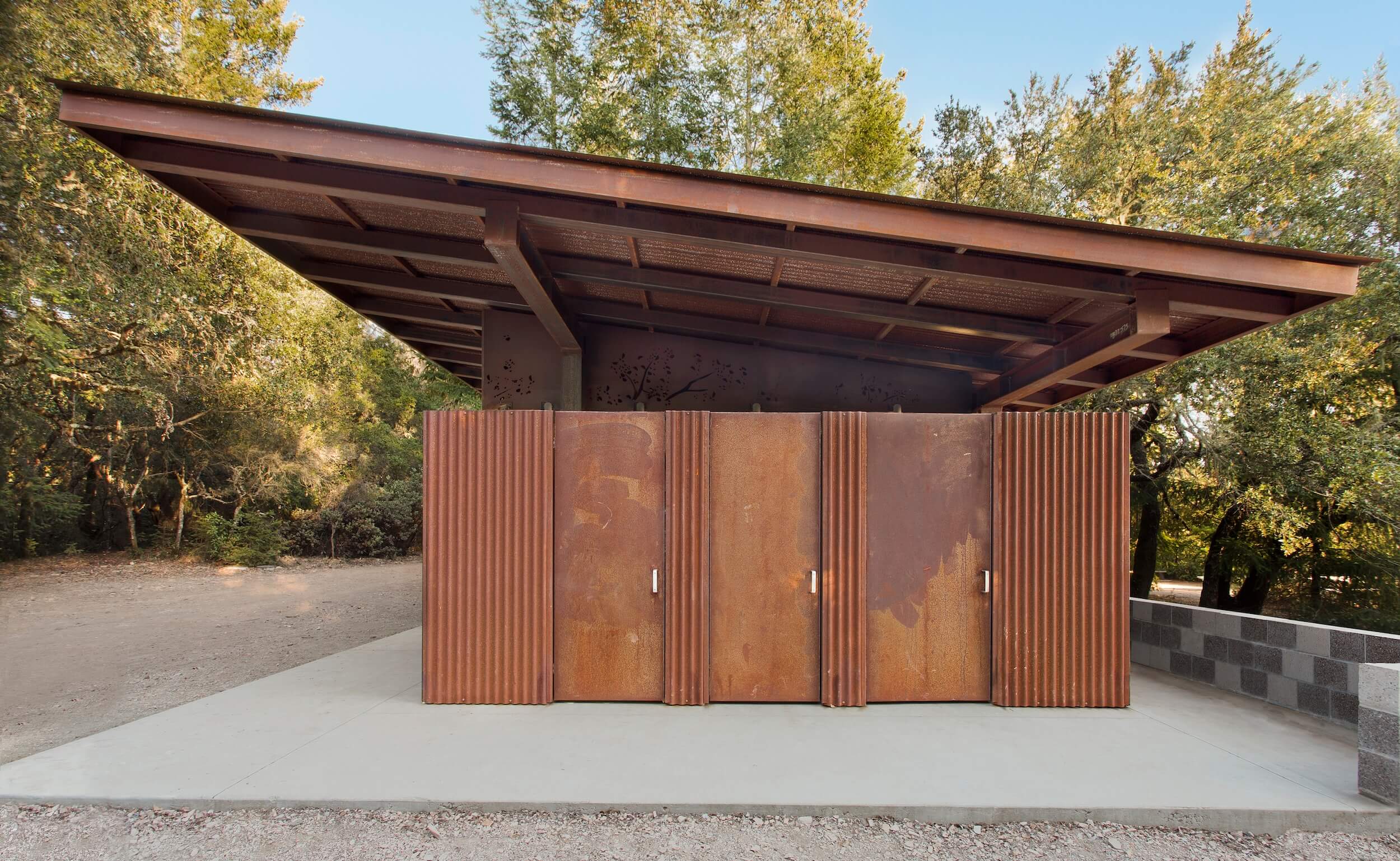 Idea 4082263: Lehi Park Bathrooms by Fuse Architects + Builders in ...