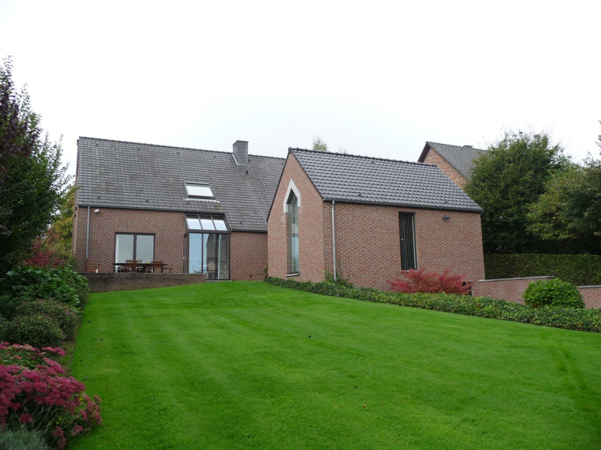 Huho's extension by crahayjamaigne - Architizer