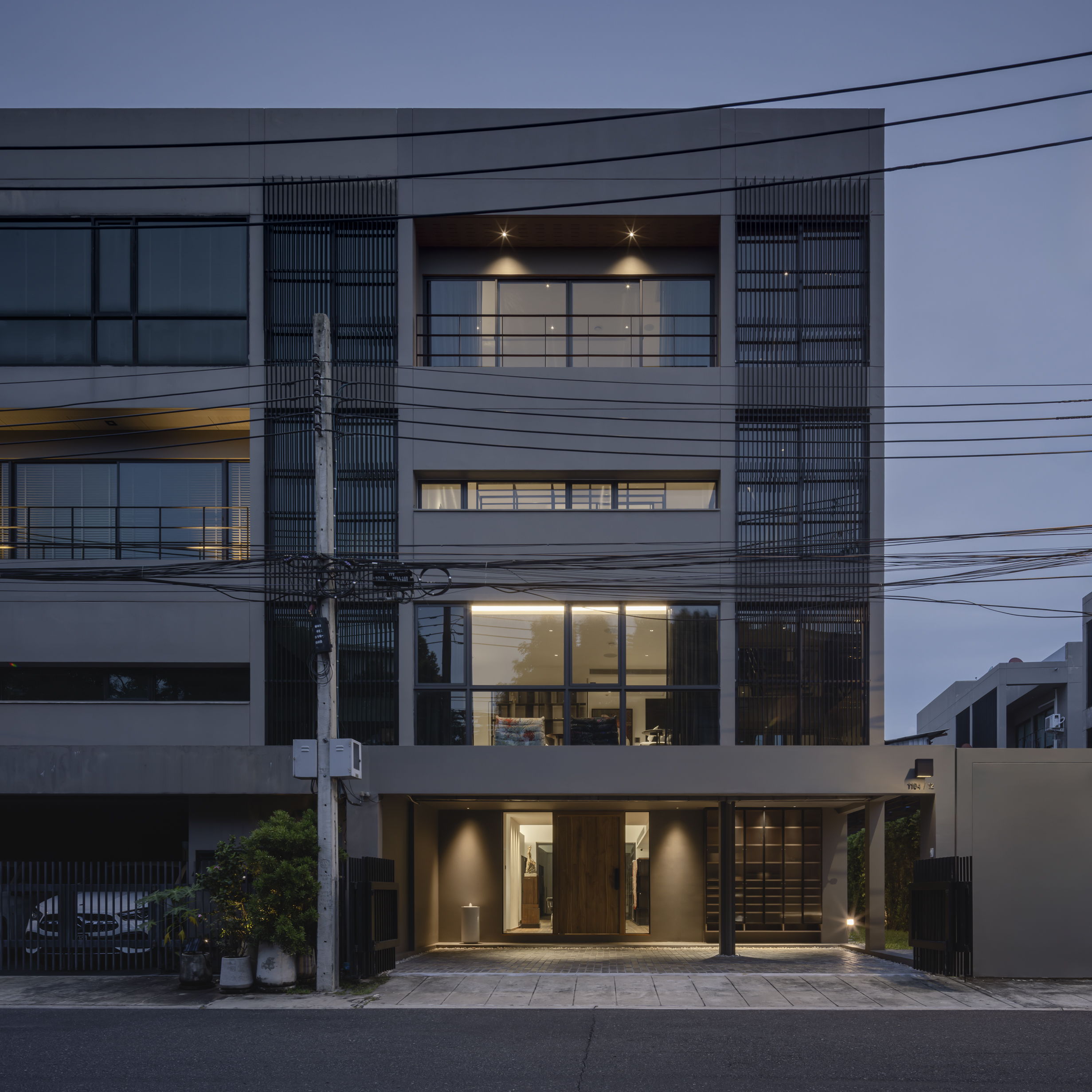 Artist Townhouse by TOFF studio - Architizer