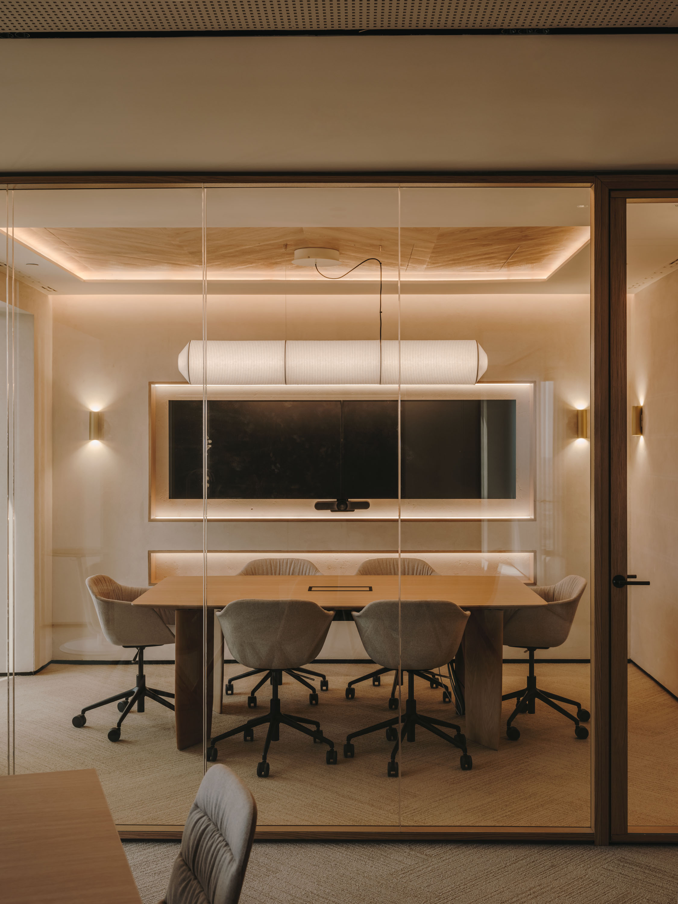 Oficinas Torre Picasso by Destudio - Architizer