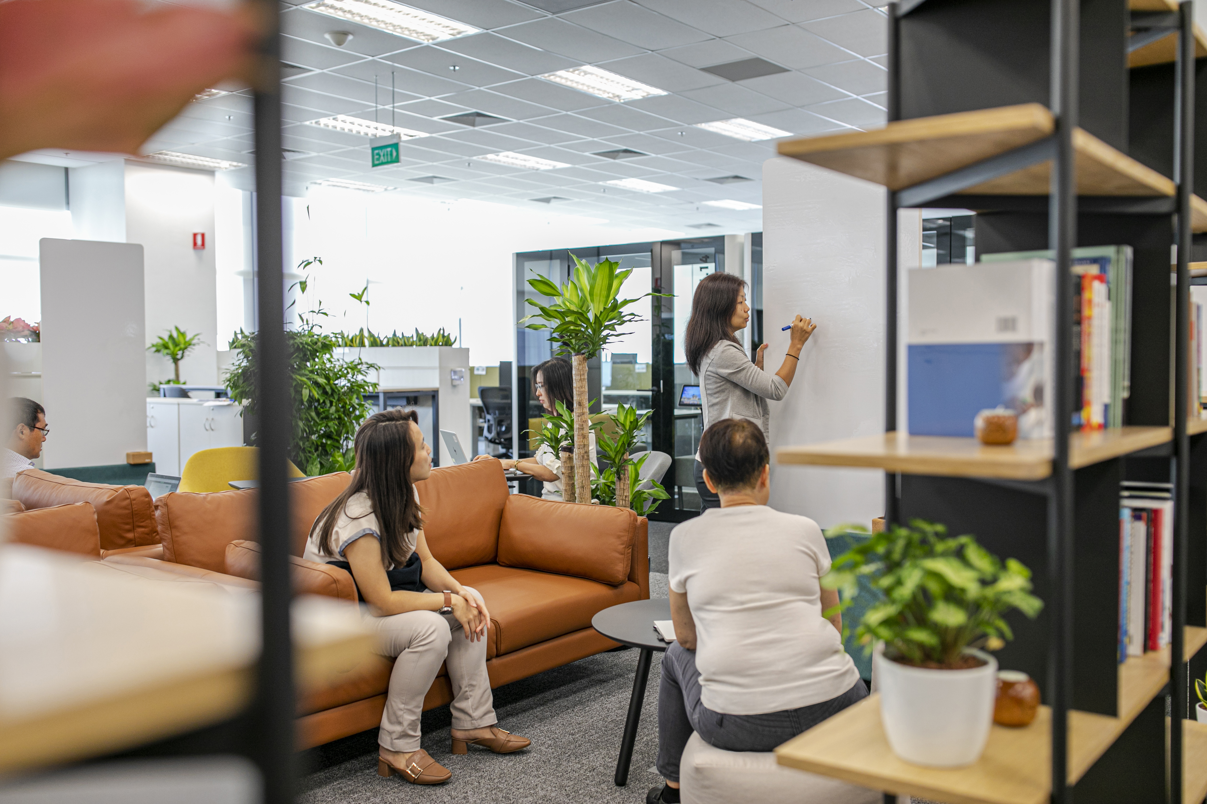 Roche Diagnostics Office by SCA design (a member of the ONG&ONG Group) - Architizer