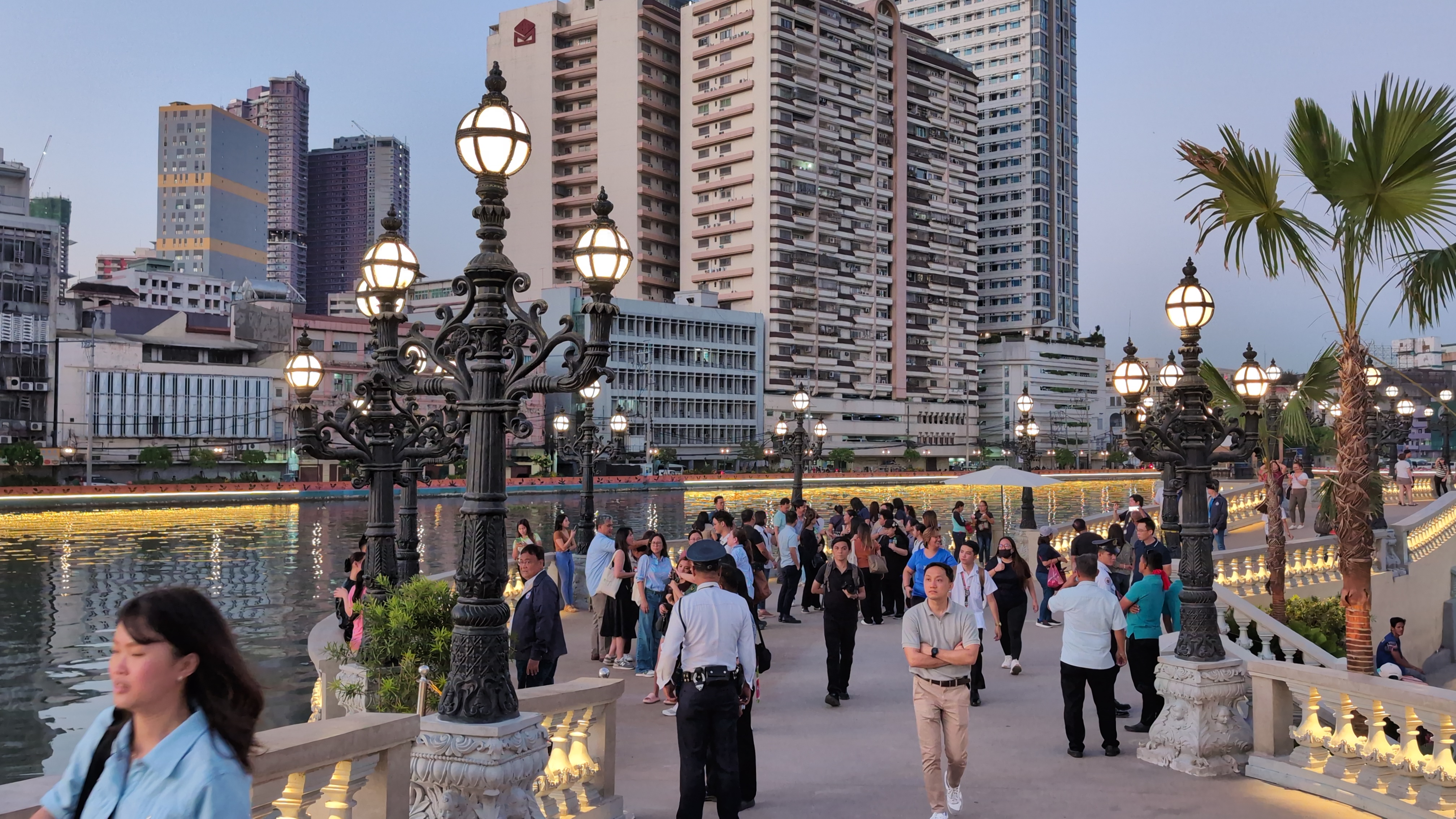 Idea 4096287: Pasig River Esplanade by WTA Architecture and Design ...