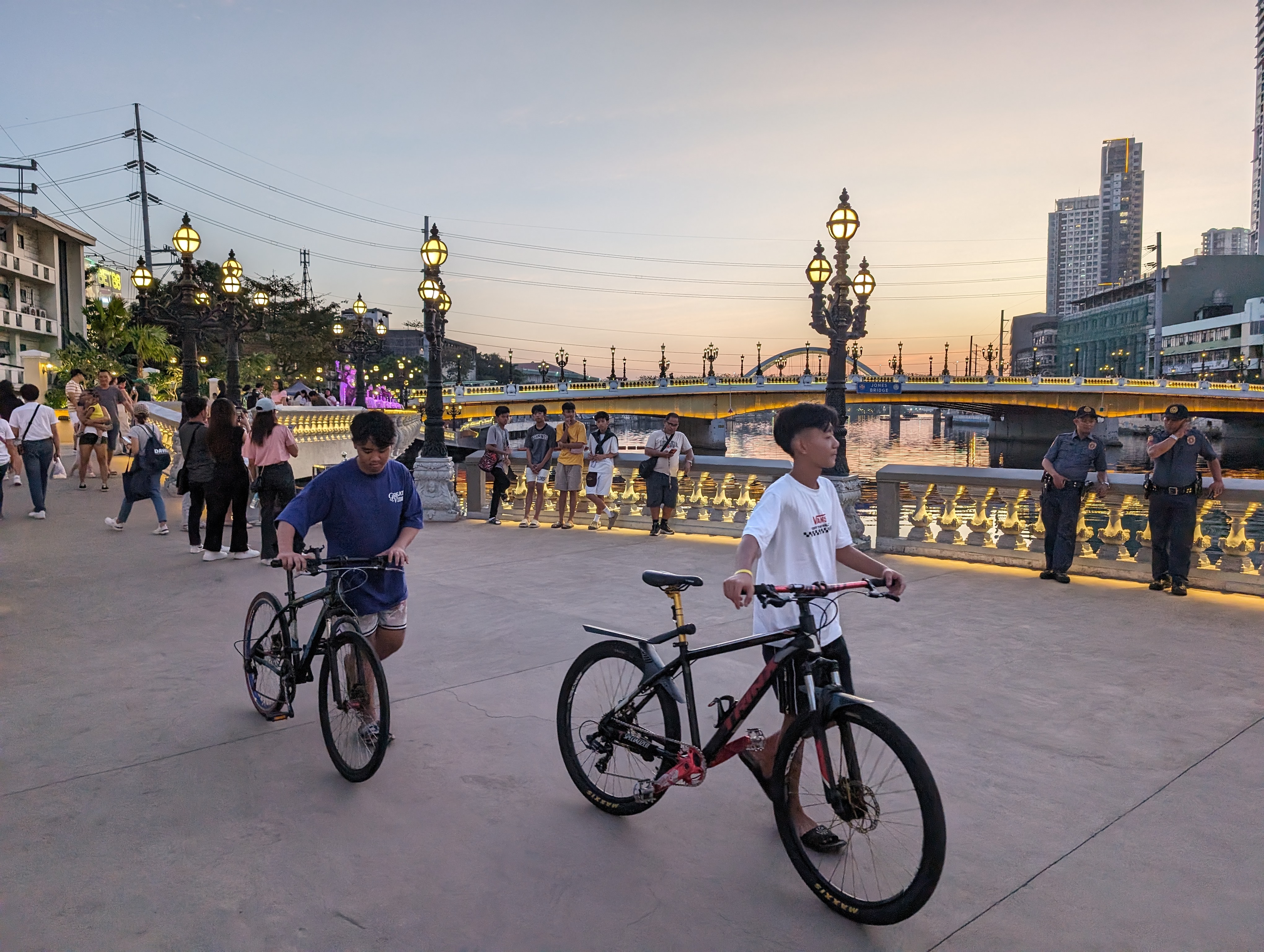 Idea 4096294: Pasig River Esplanade by WTA Architecture and Design ...