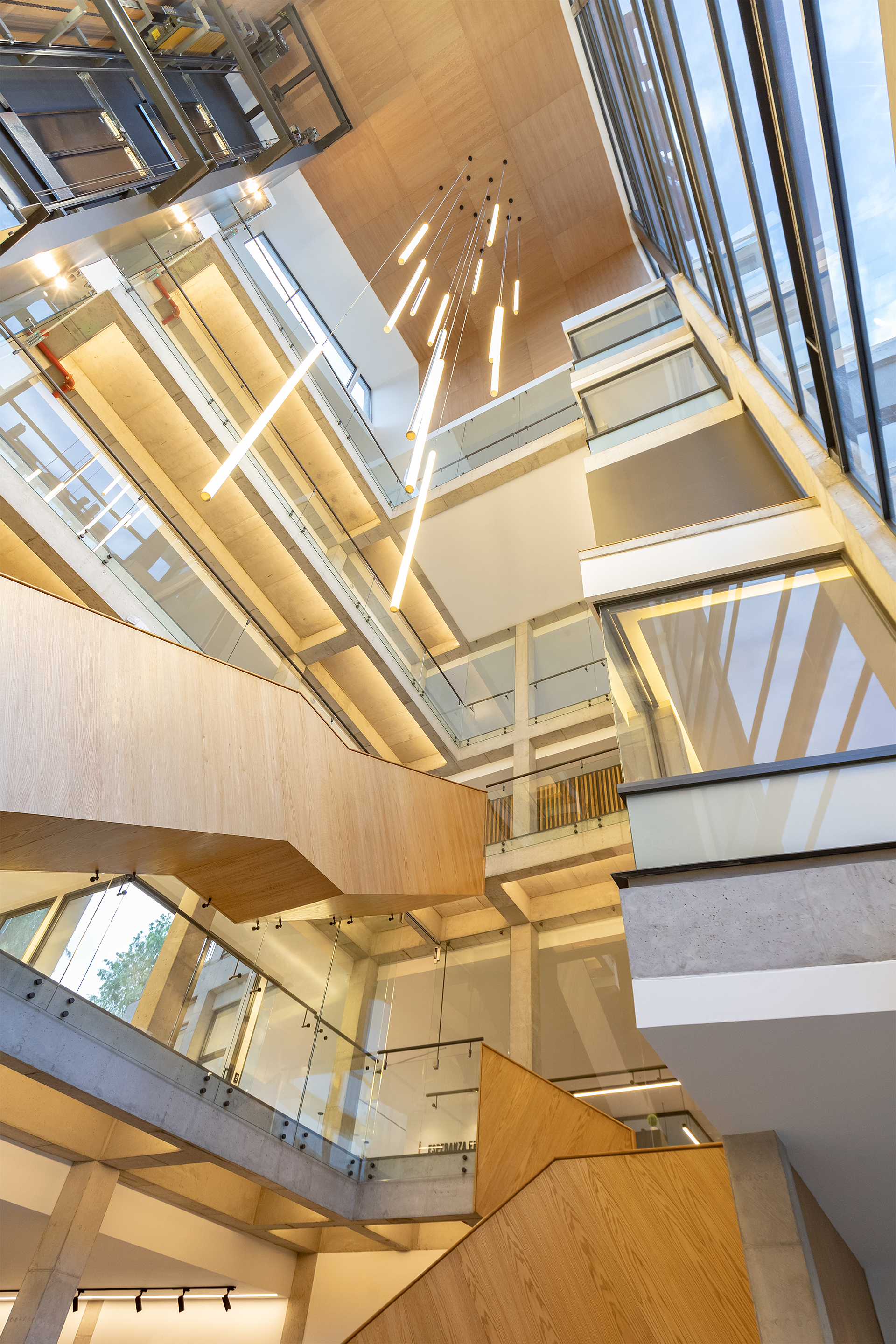 HCJB radio by arquitectura x - Architizer