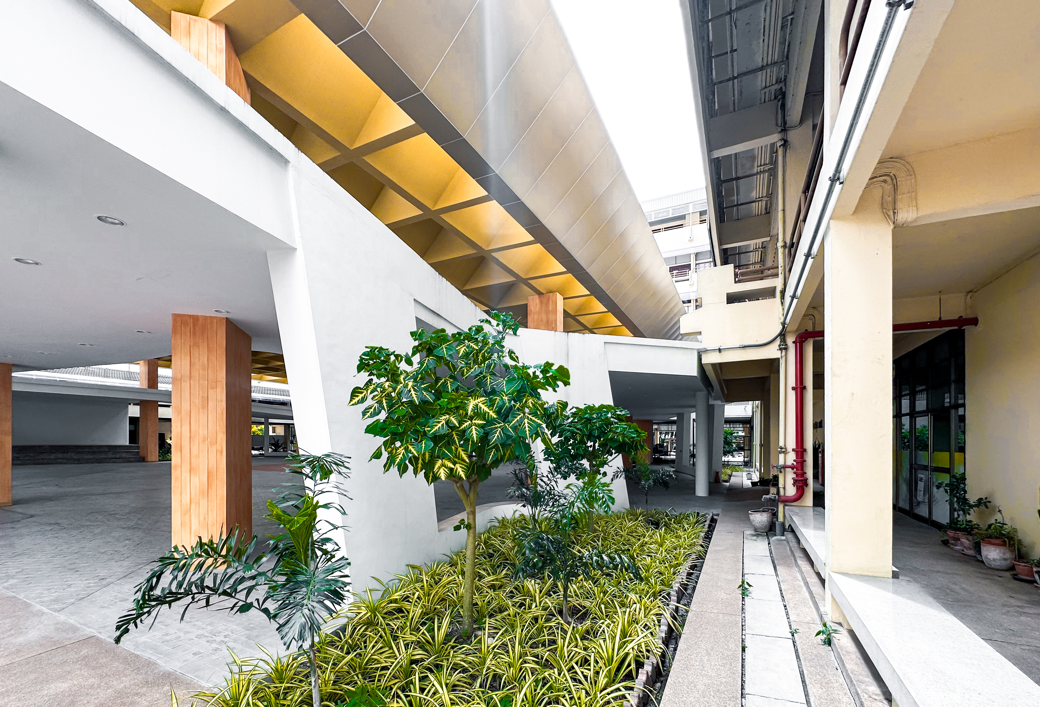 Parichart Piaza by GEN.S architects - Architizer