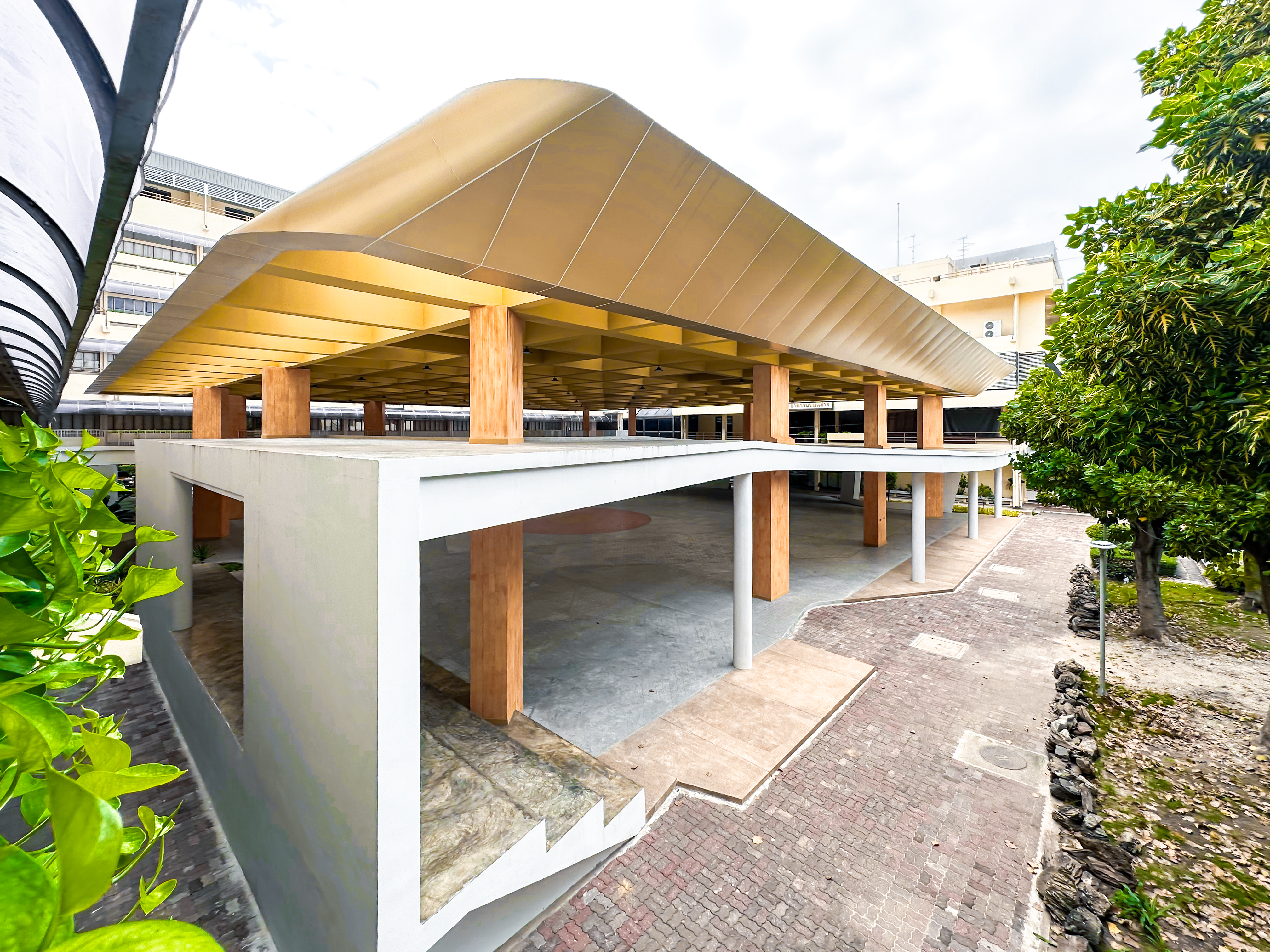 Parichart Piaza by GEN.S architects - Architizer