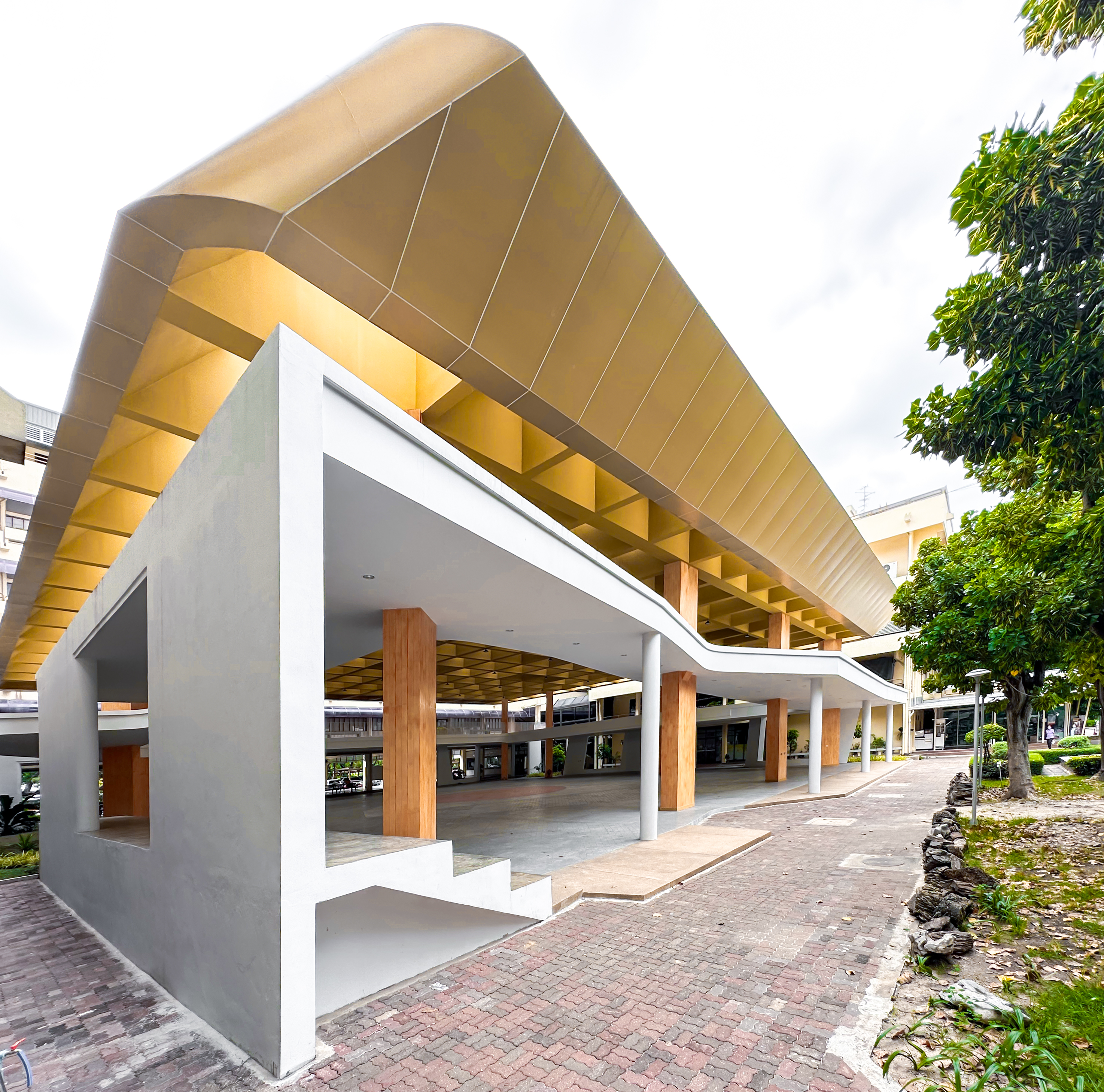 Parichart Piaza by GEN.S architects - Architizer