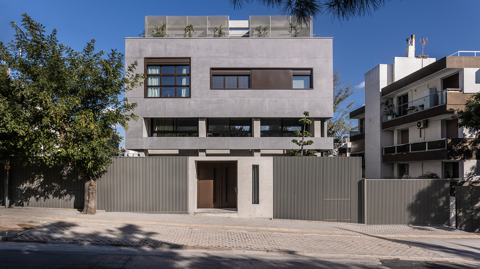 Triplex at Psychiko, Attica, Greece by Micromega - Architizer