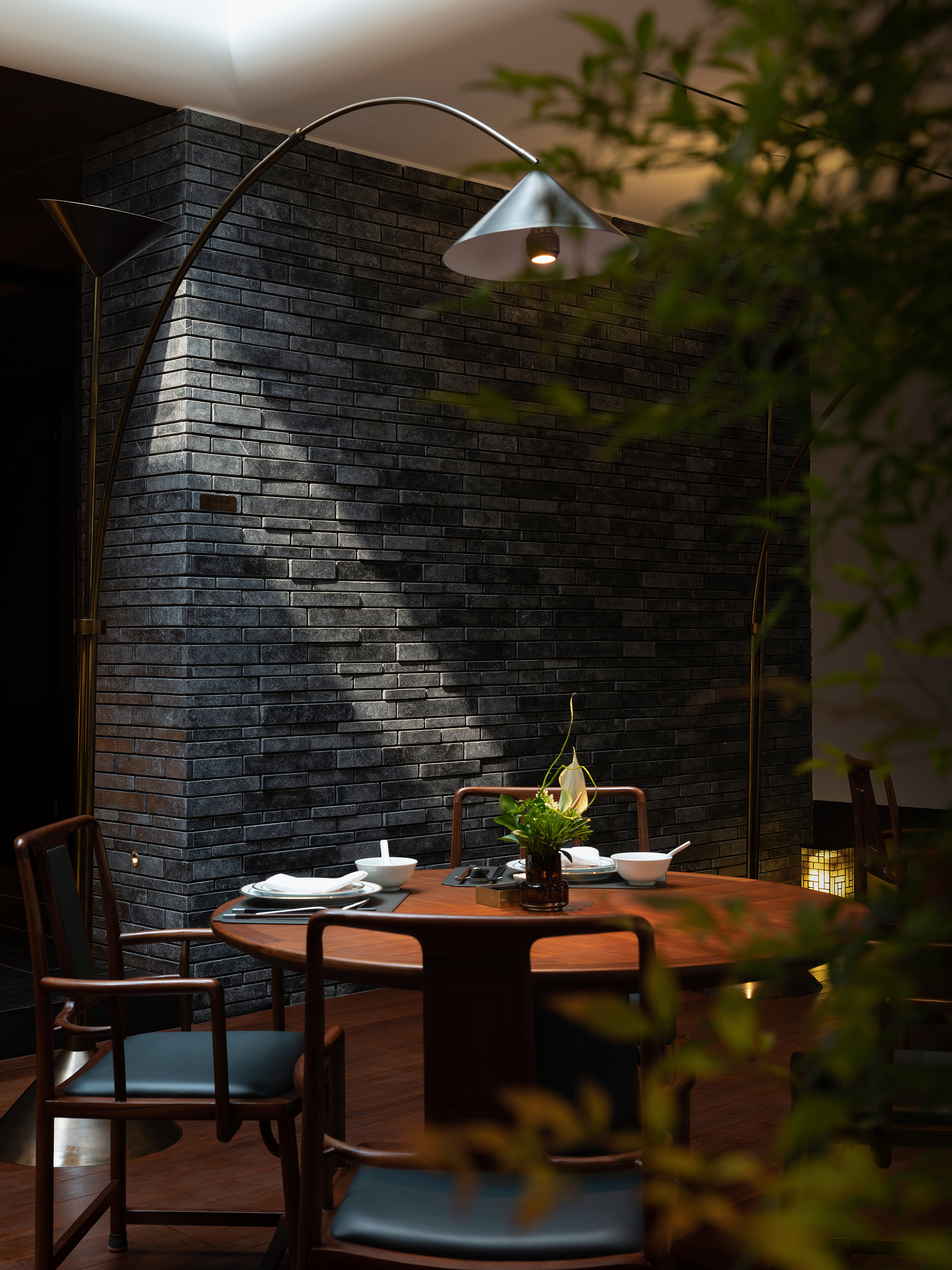Meng Du Hui Restaurant by Tanzo Space Design by Design Aesthetics ...