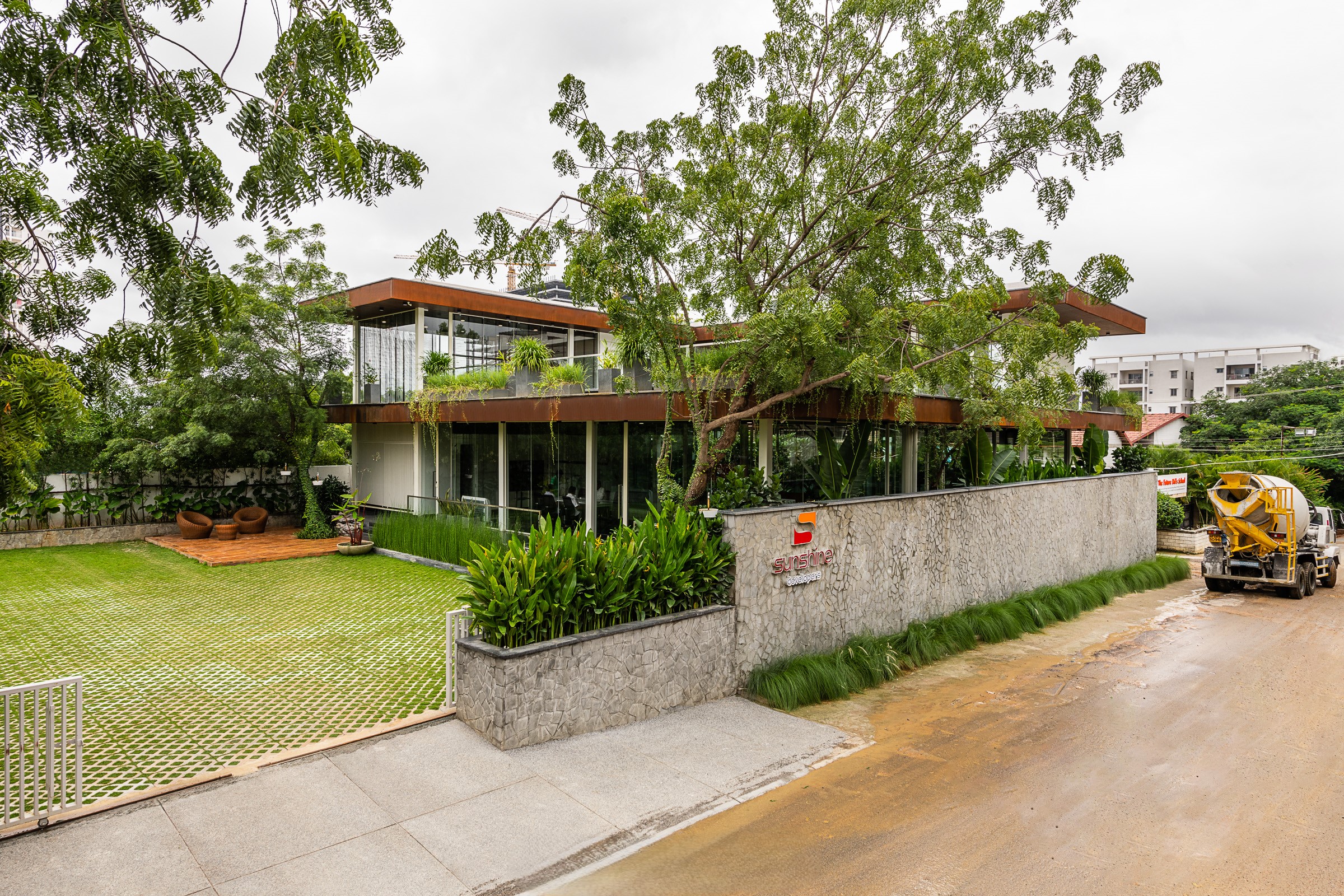 Idea 4101976: Sunshine Office by 23 Degrees Design Shift in Hyderabad ...