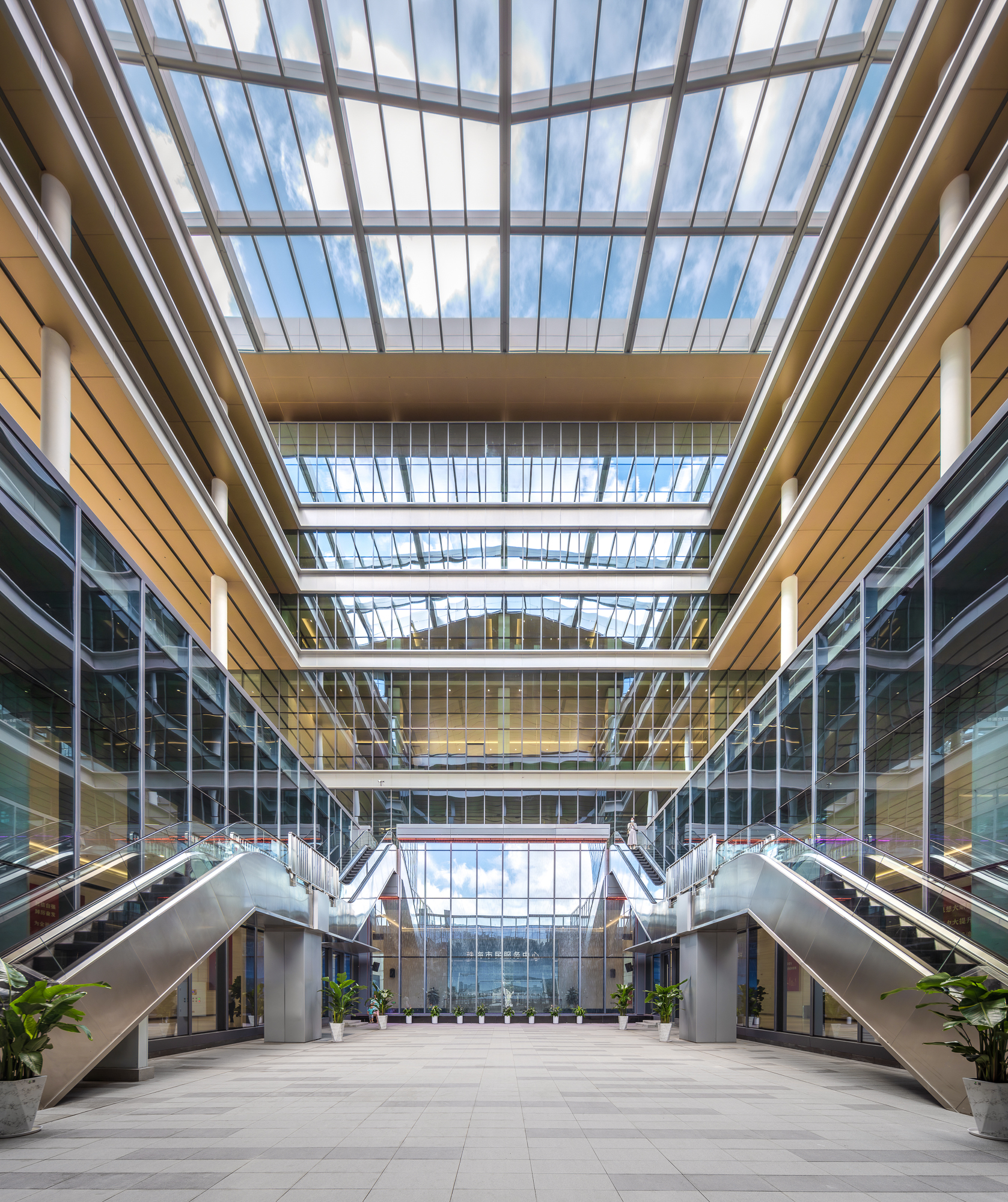 10 Design Announces Completion of New Civic Landmark: Zhuhai Civil ...