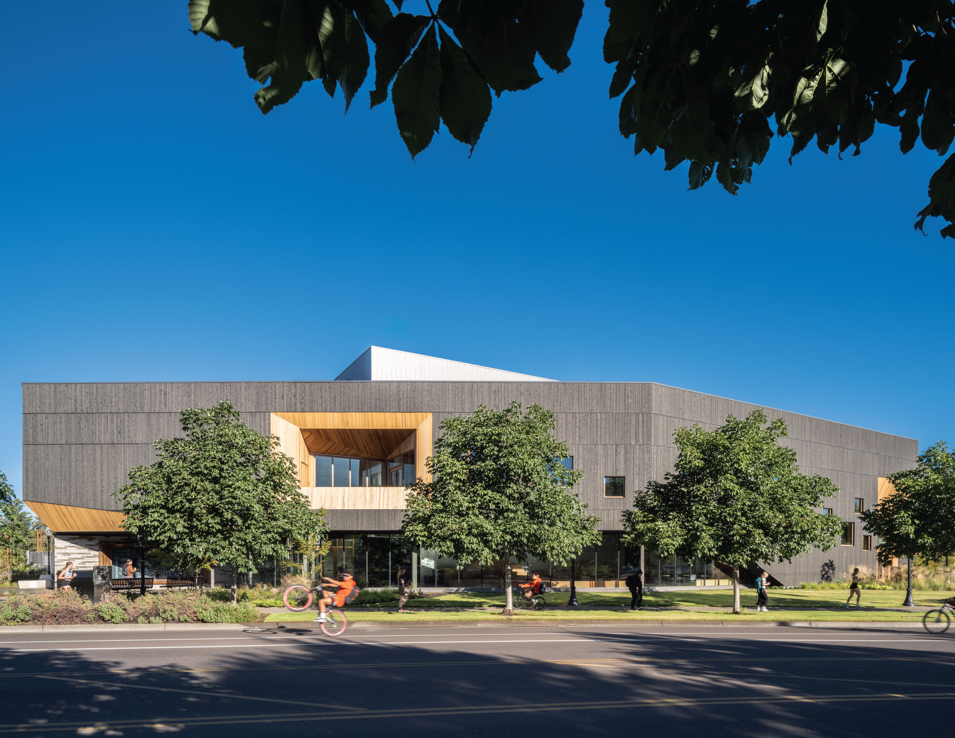 The Patricia Valian Reser Center for the Creative Arts by Holst ...