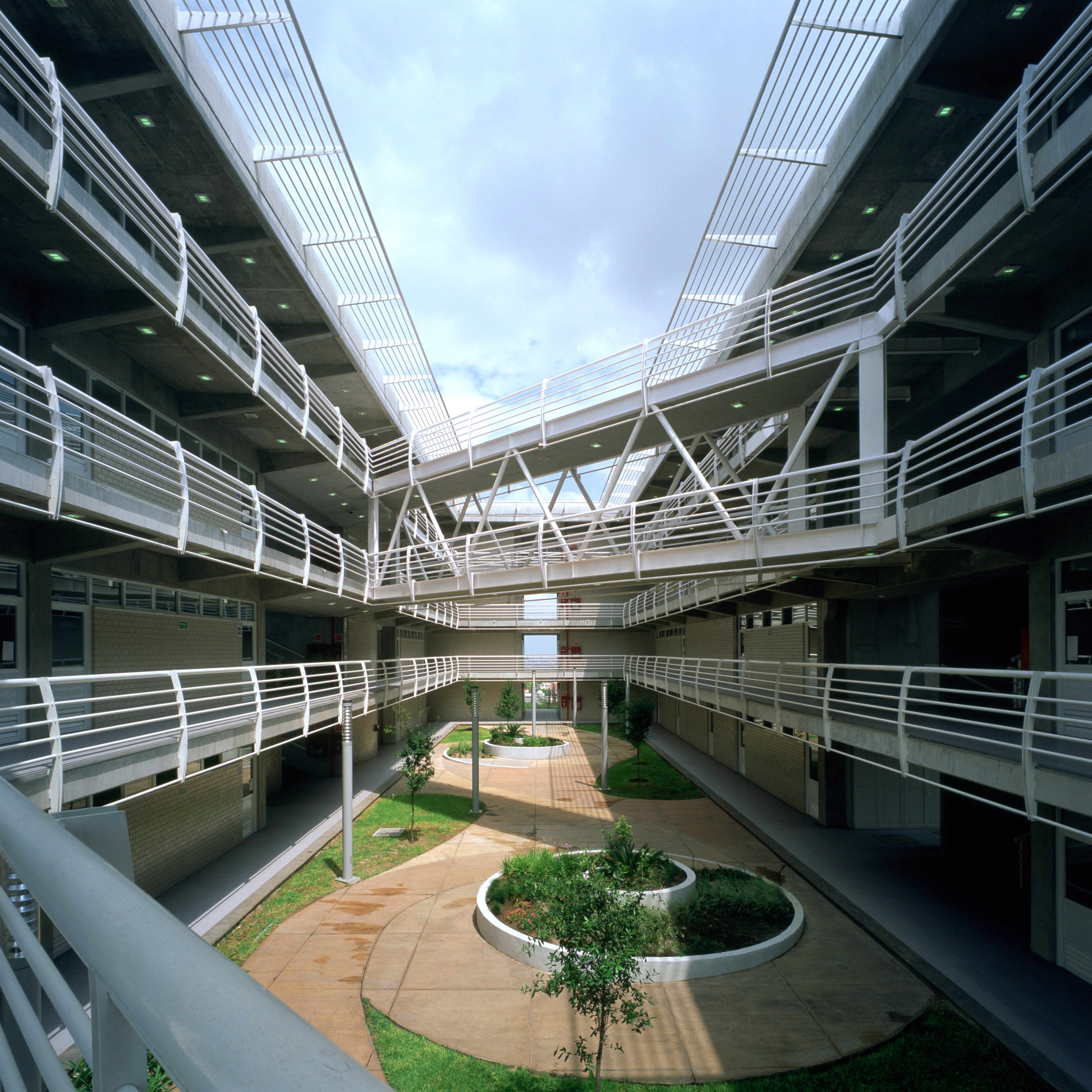 UVM Cumbres by Gomez Vazquez International - Architizer