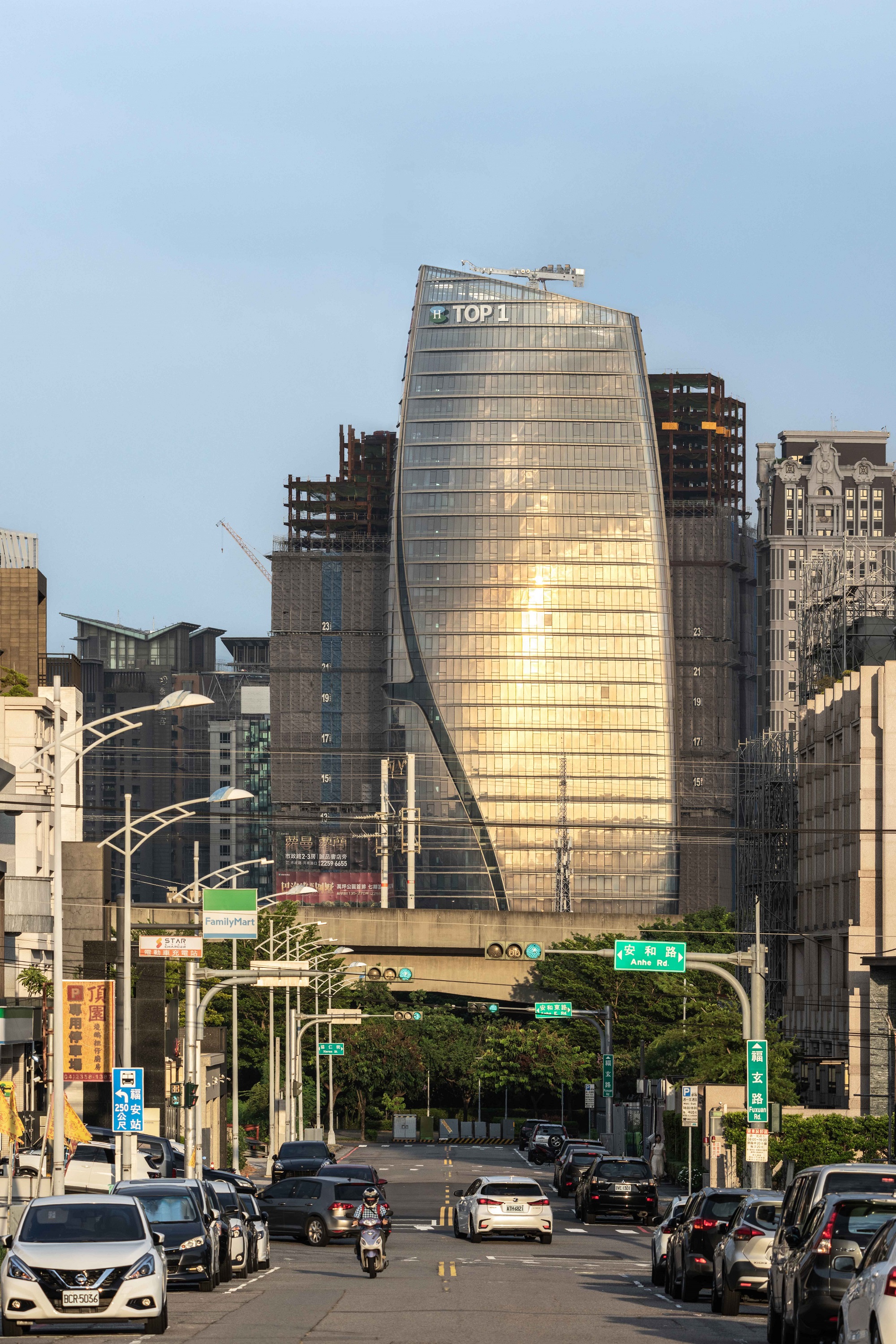 Taichung Top1 Global Trade Centre: A New Urban Icon in the City by ...