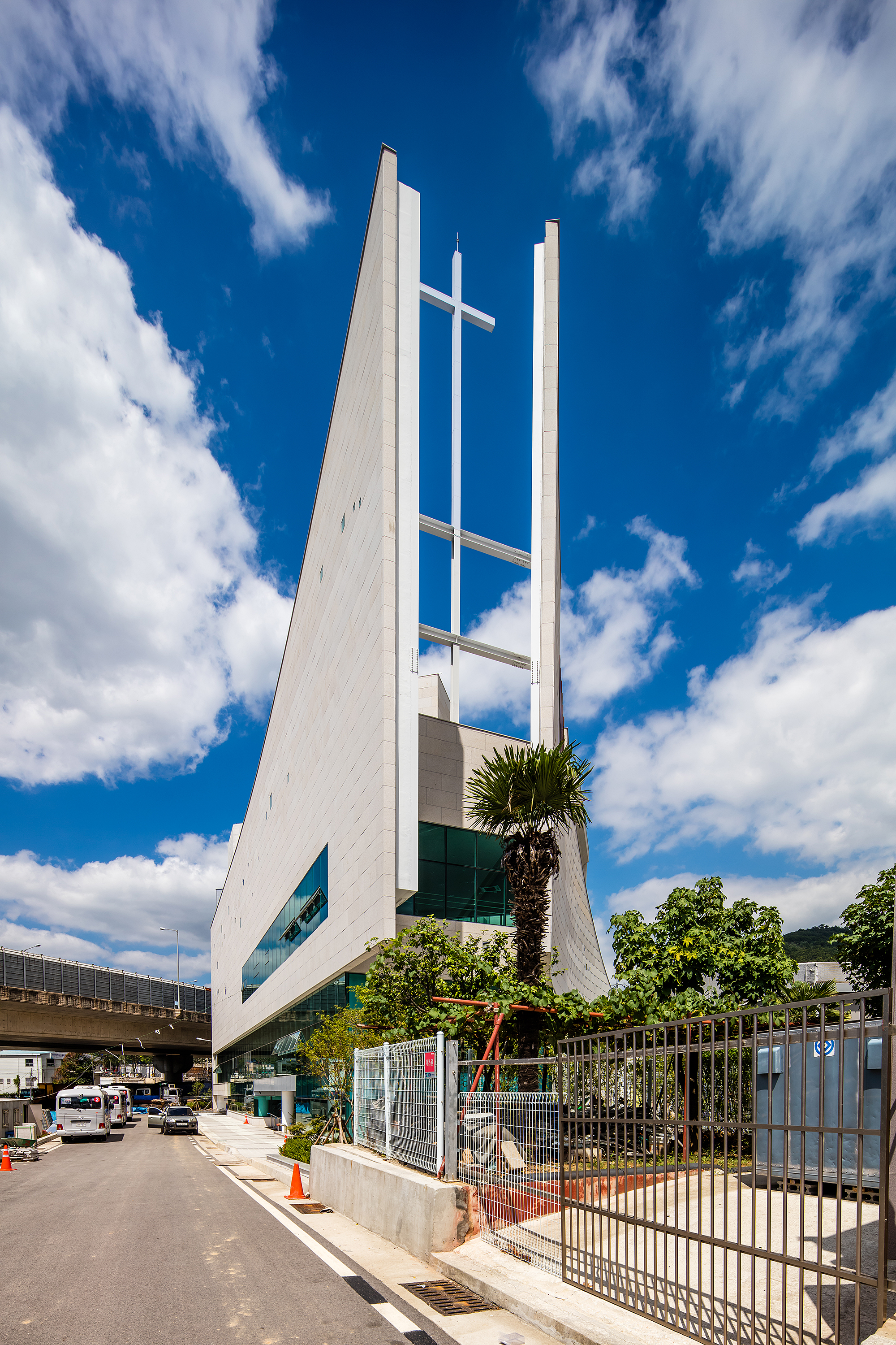 Yangsan Presbyterian Church by Seoinn Design Group - Architizer