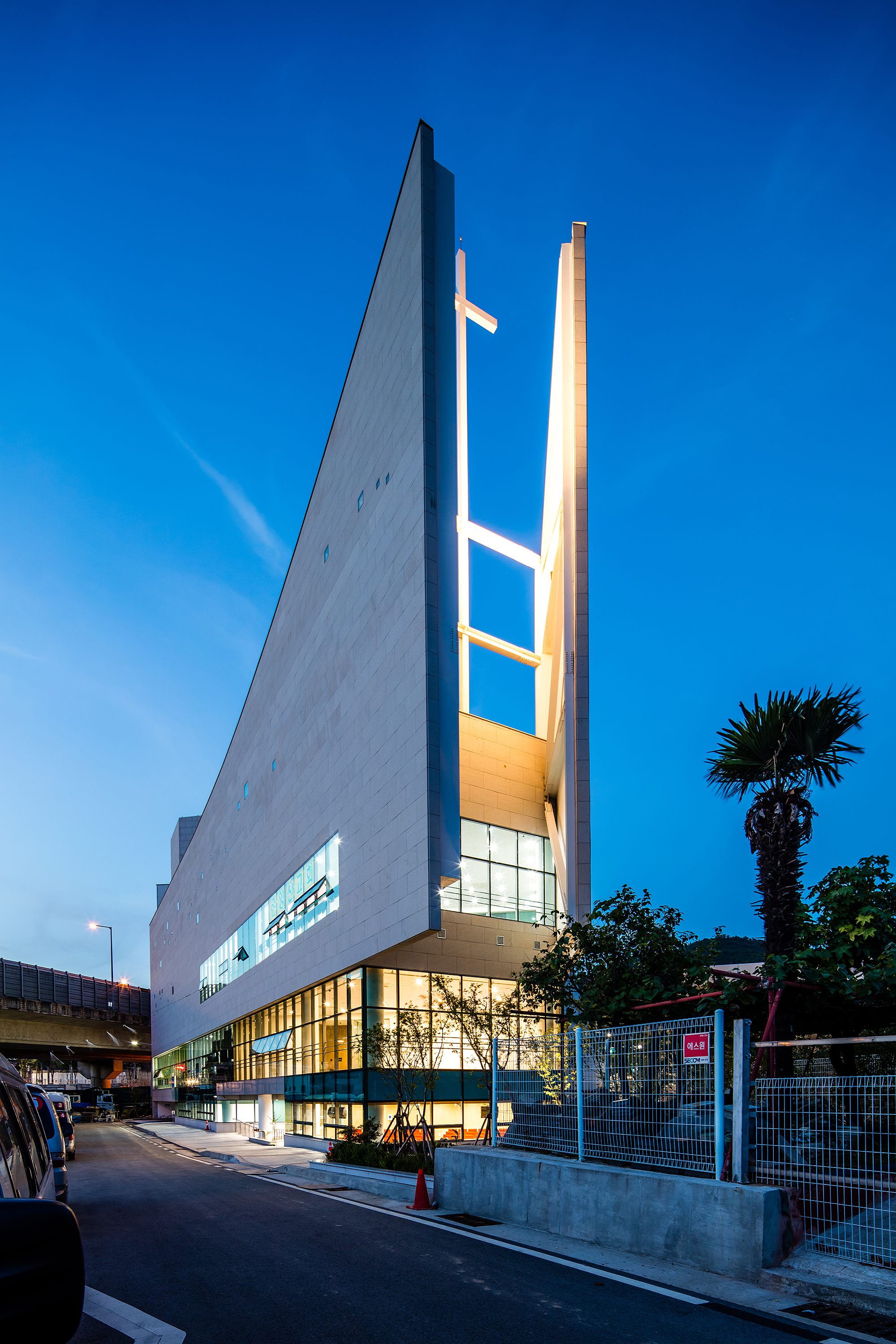 Yangsan Presbyterian Church by Seoinn Design Group - Architizer
