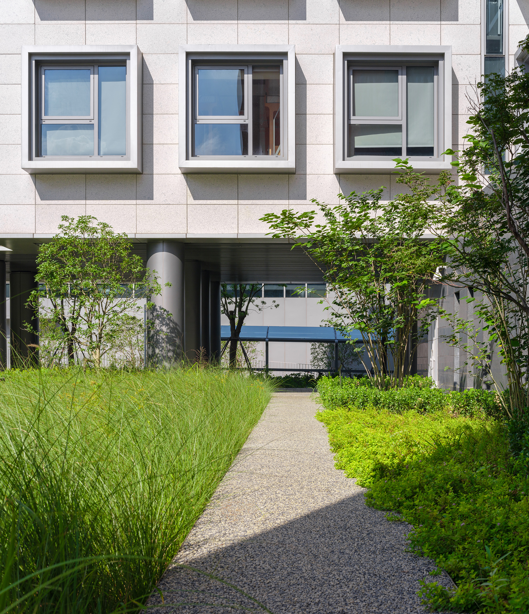 Dynamic Boundaries Linking Time and Space: Duke Kunshan University 14 ...