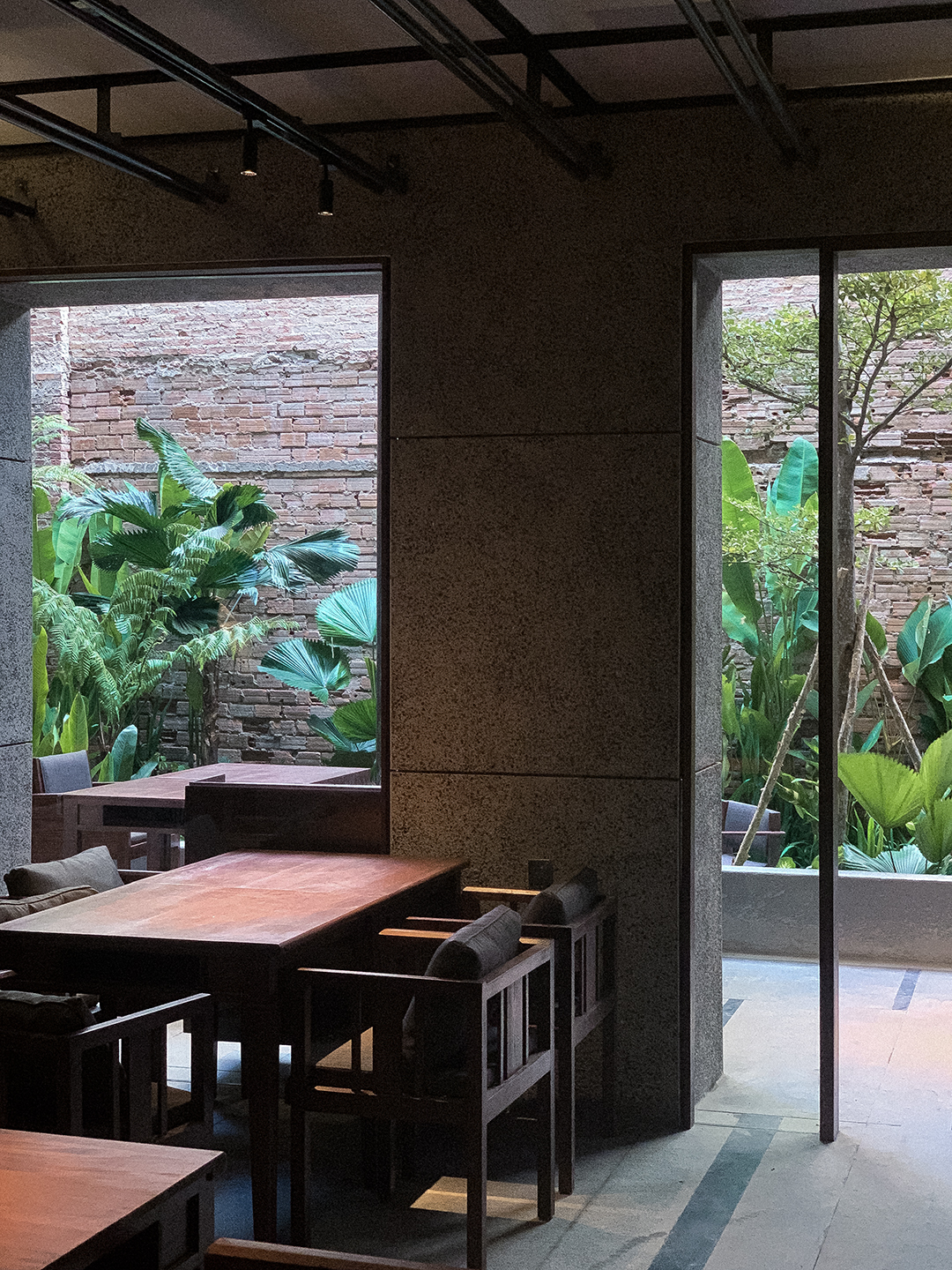 4P's Restaurant Hai Ba Trung by 324Praxis Architects - Architizer