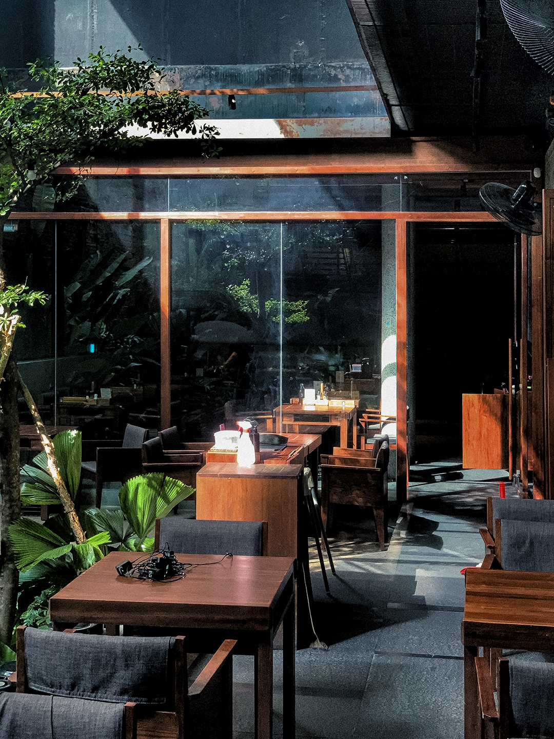 4P's Restaurant Hai Ba Trung by 324Praxis Architects - Architizer