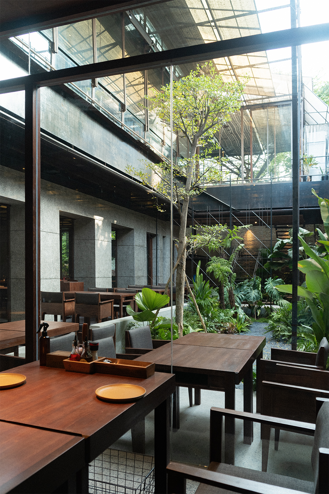4P's Restaurant Hai Ba Trung by 324Praxis Architects - Architizer