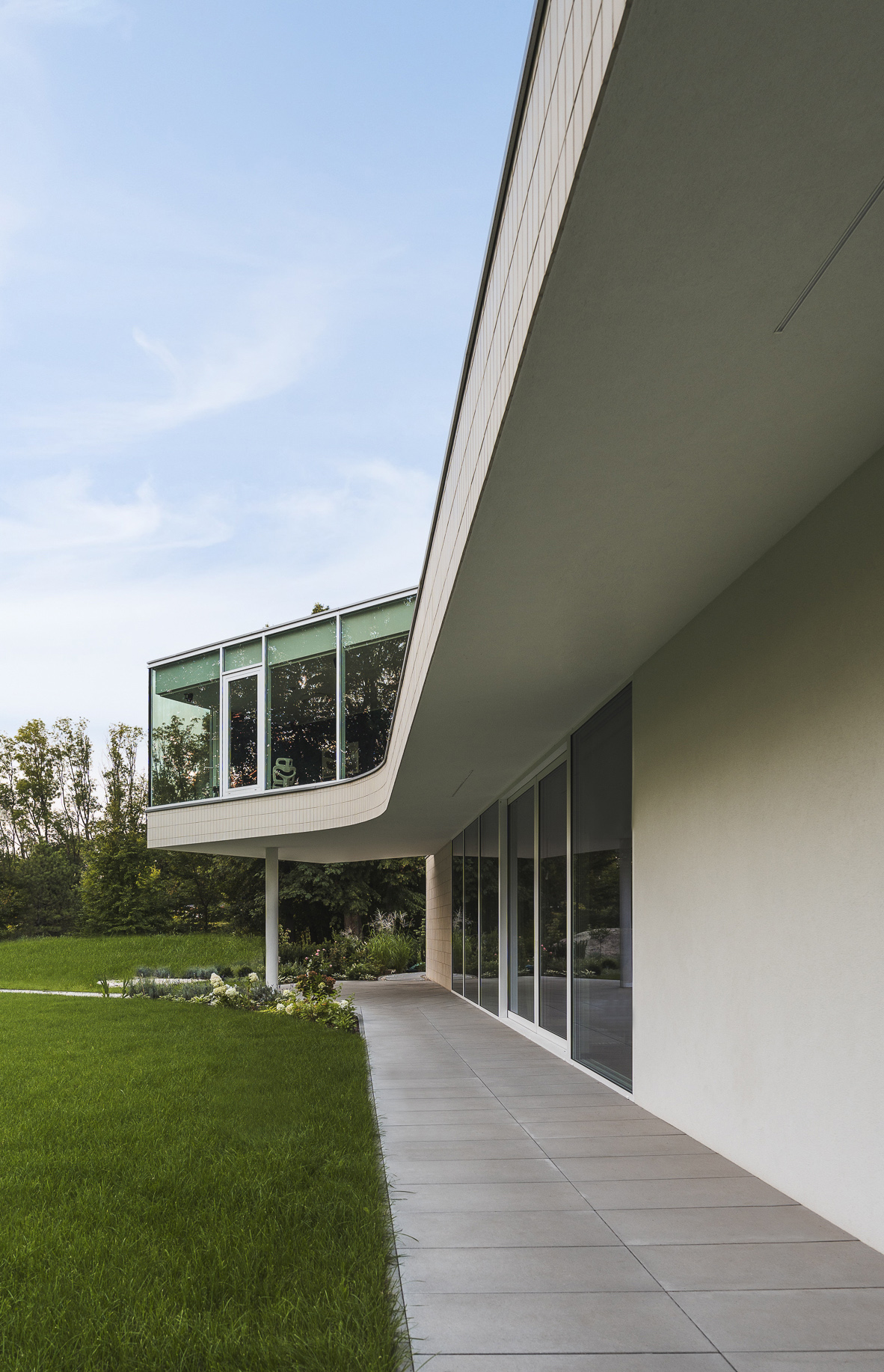 SWOOSH HOUSE by pawel lis architekci - Architizer
