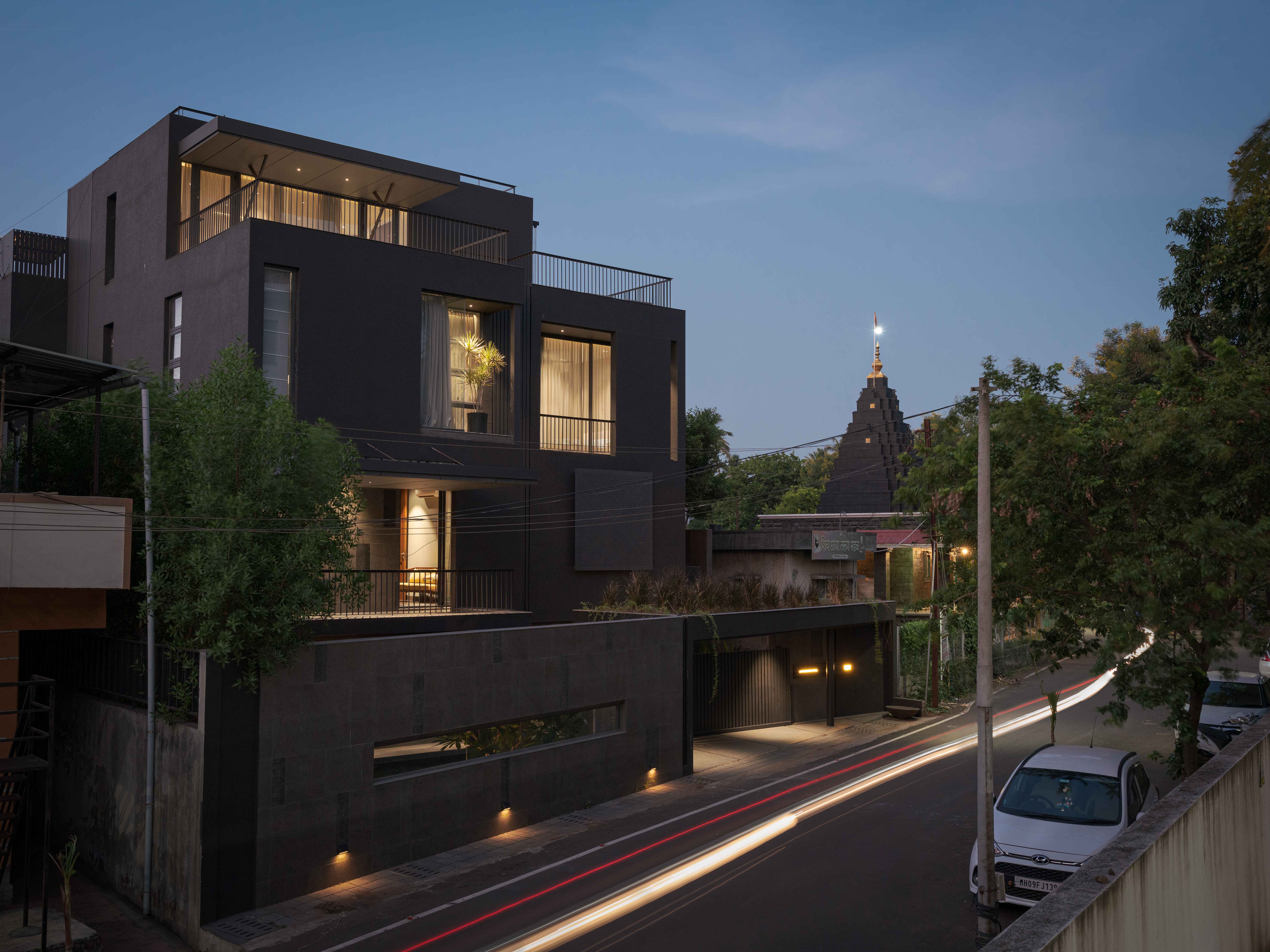 Charcoal Charm by POD STUDIO - Architizer