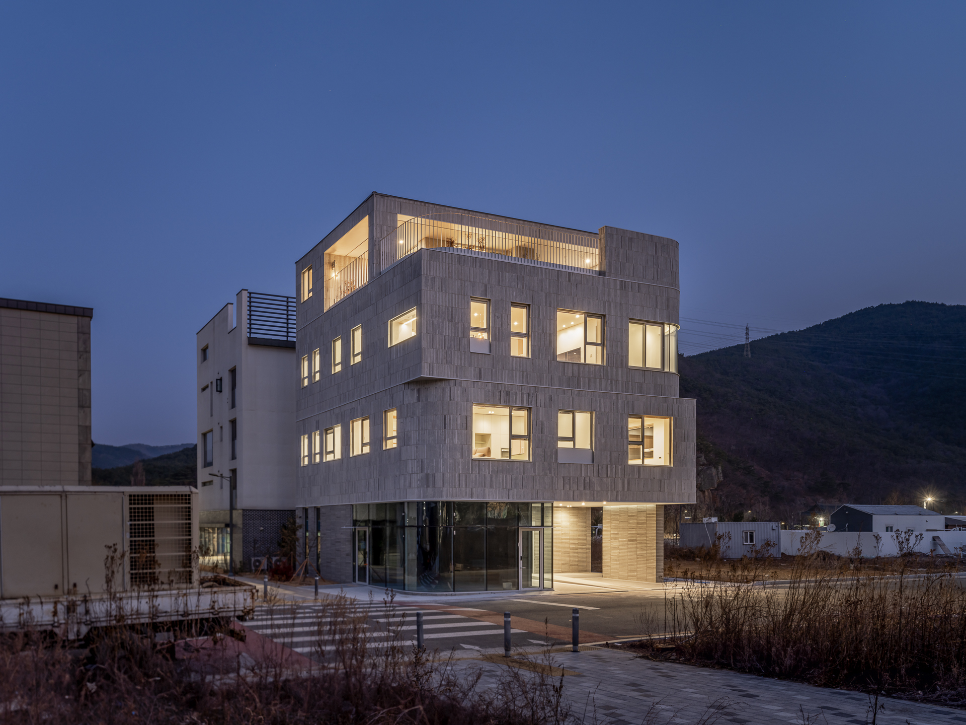 Daegu Yeongyeong-dong commercial-residential building by UTAA - Architizer