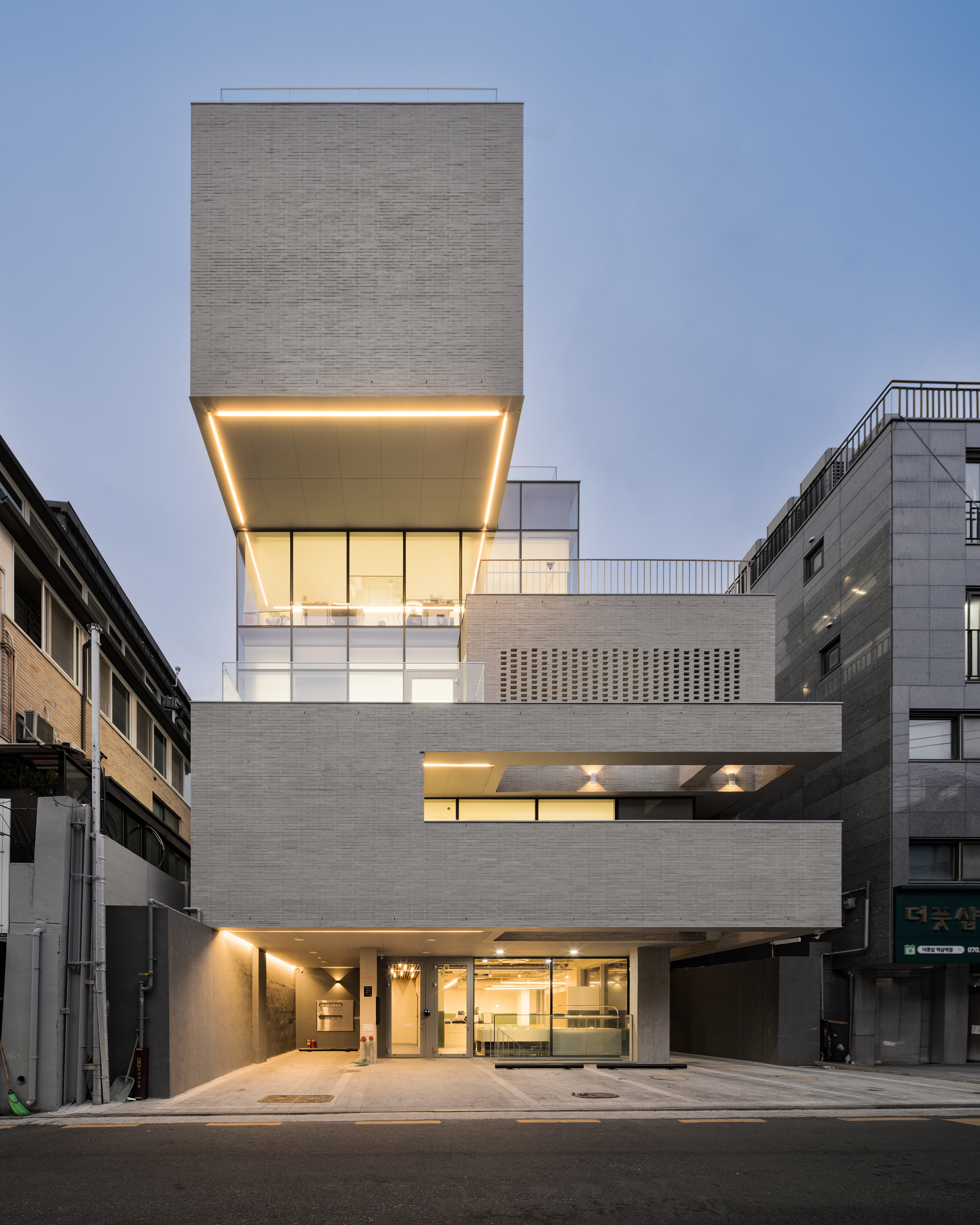 Yeoksam-dong 'B company' by UTAA - Architizer