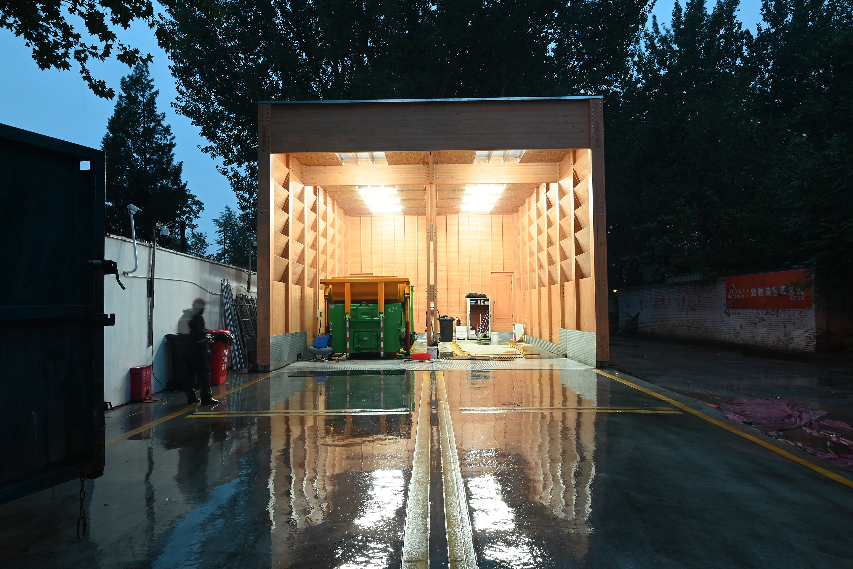 Langfang Beifengdao Garbage Transfer Station Design by atelier ingarden ...