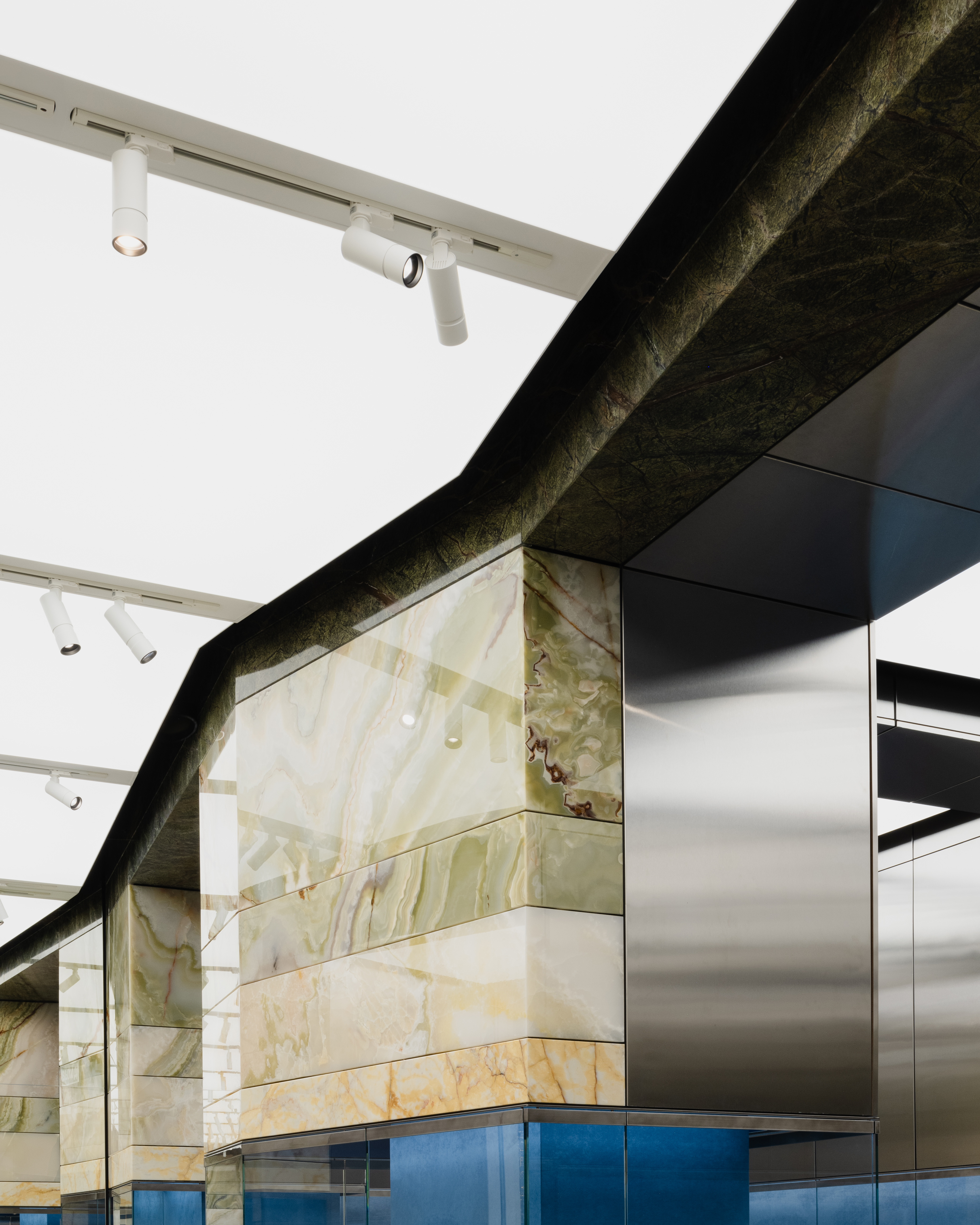 ALROSA DIAMOND BOUTIQUE by KOZEEN + RUEDA - Architizer