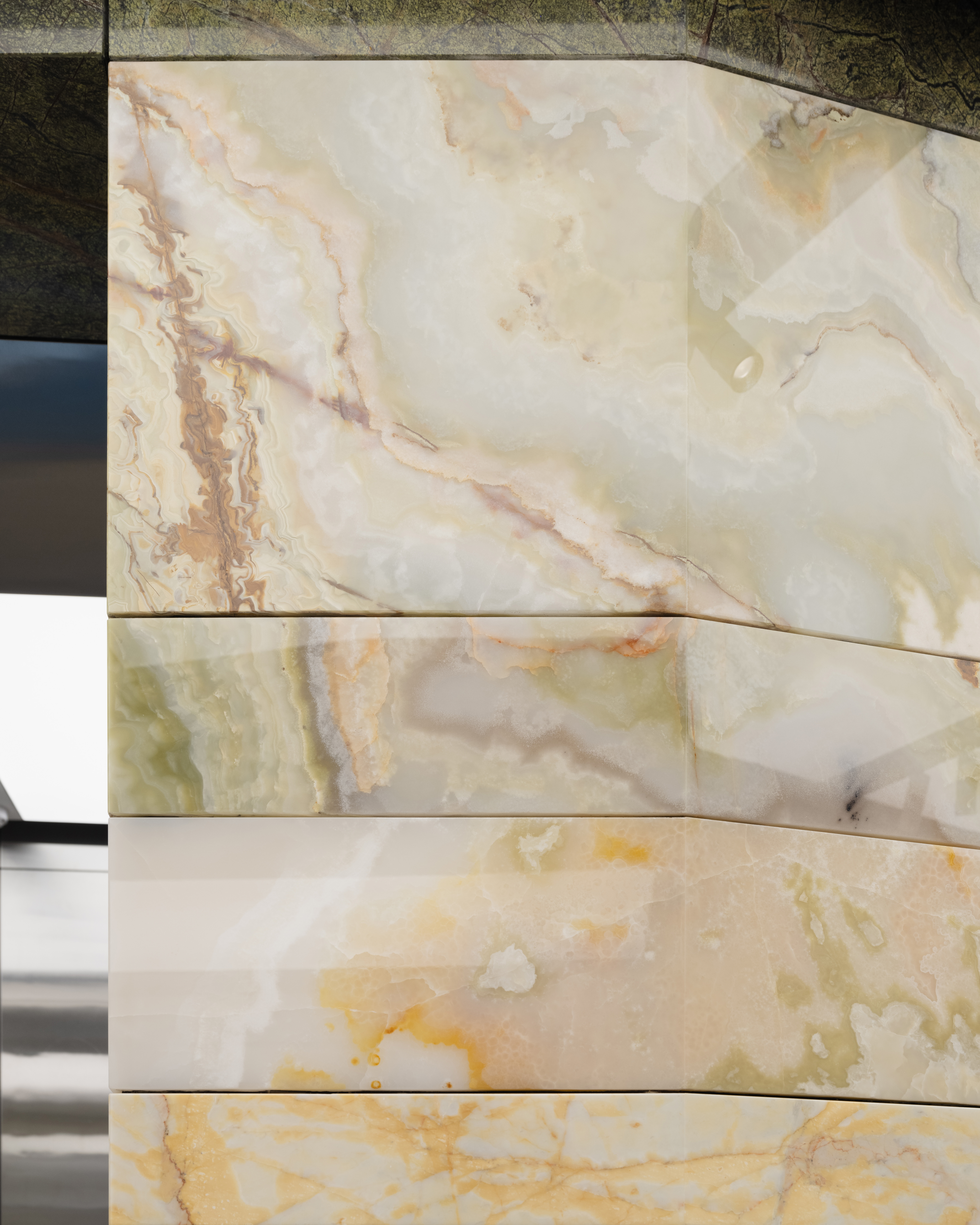 ALROSA DIAMOND BOUTIQUE by KOZEEN + RUEDA - Architizer