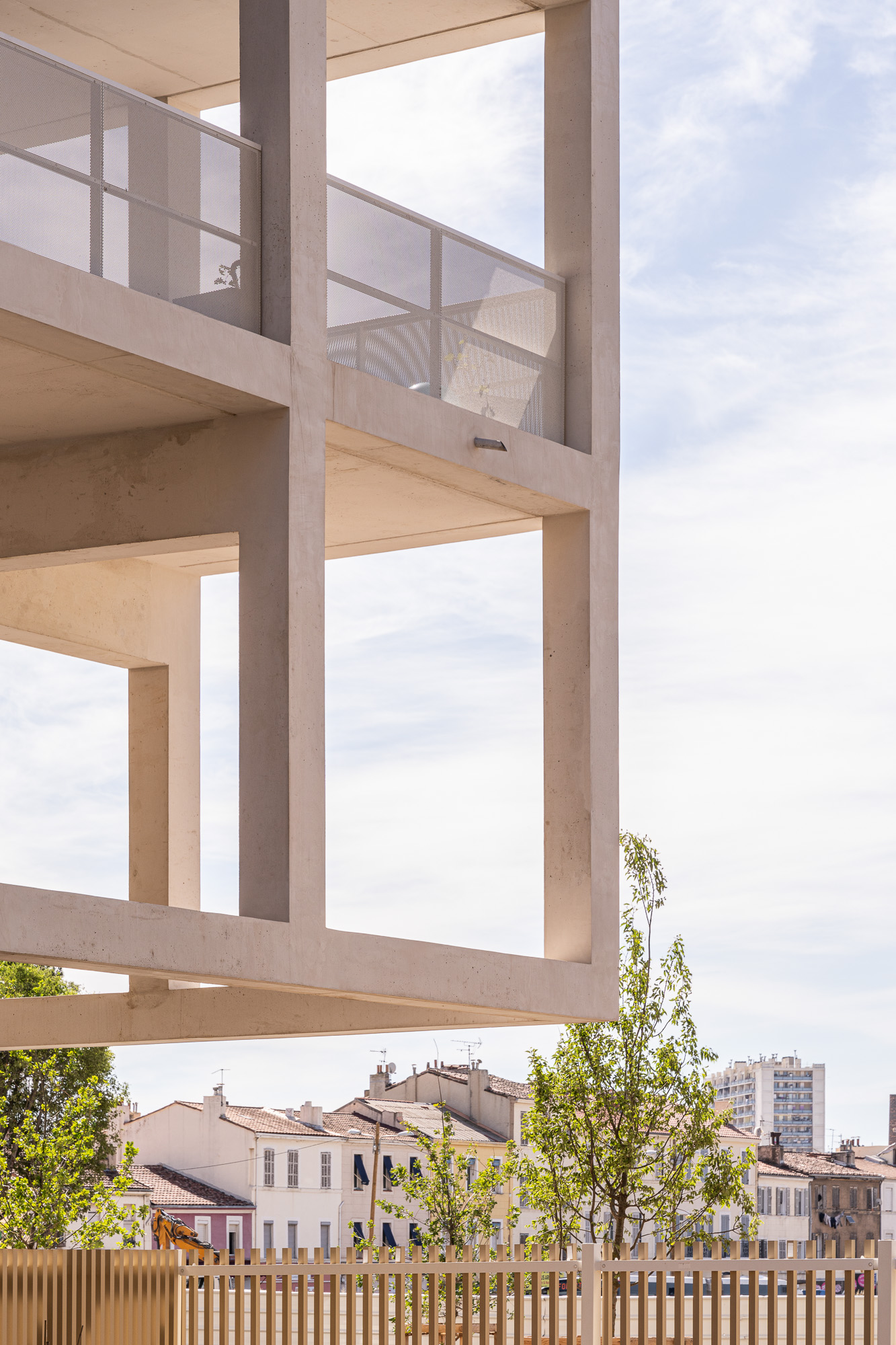 ALPHA XXL / Mediterranean mixed block by Rémy MARCIANO architect ...