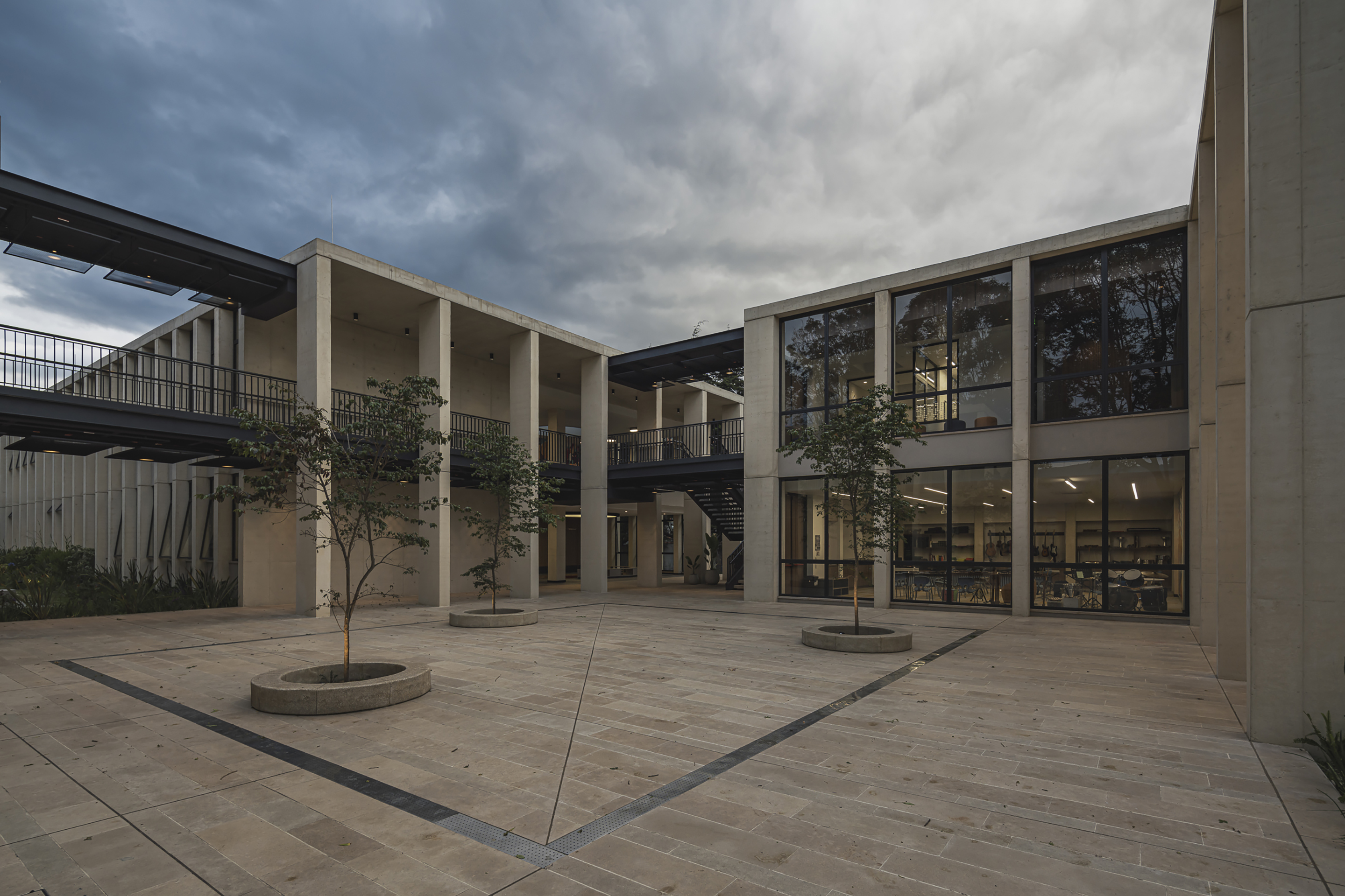 Colombo Hebreo School by Camilo Fuentes - Architizer