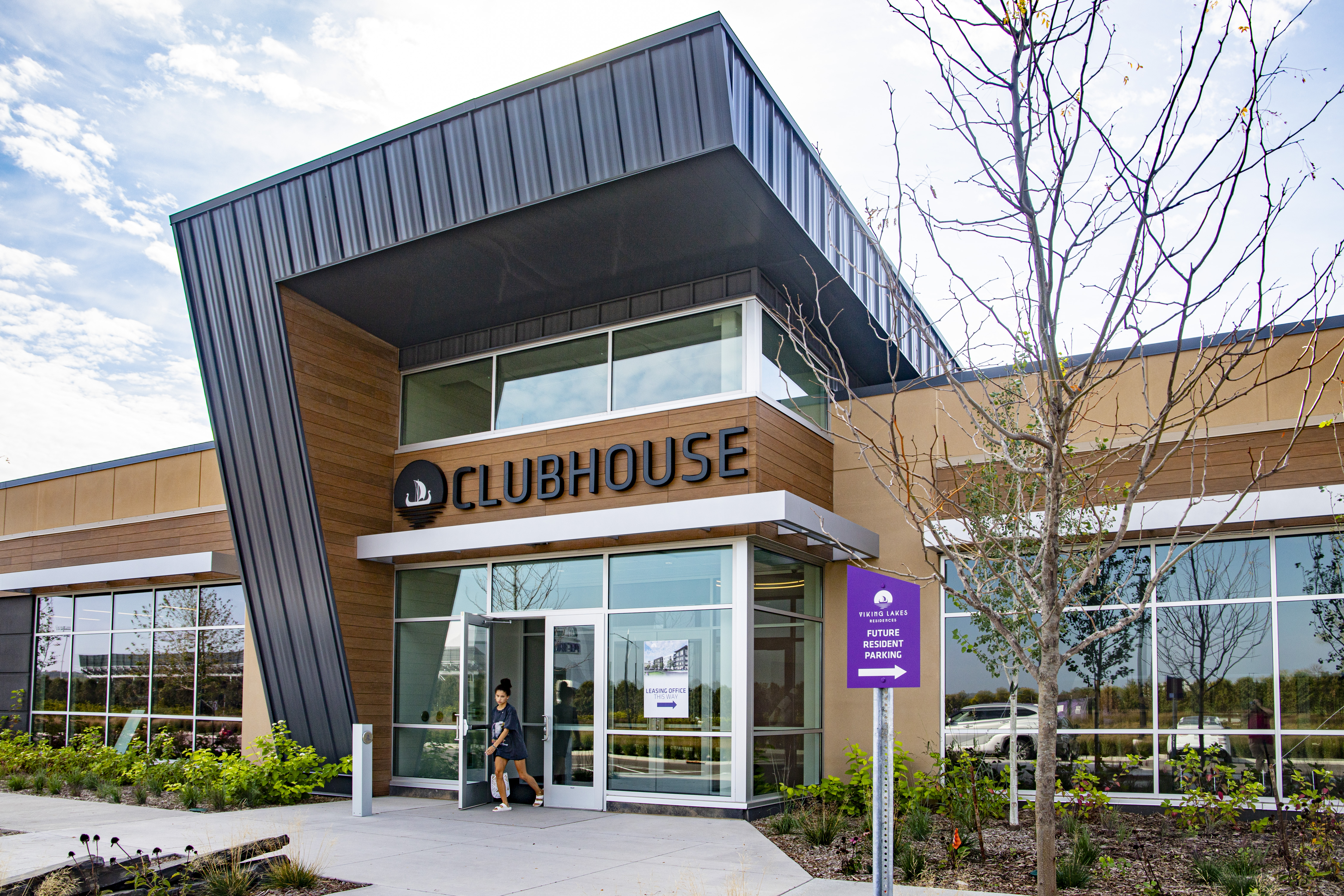 Minnesota Vikings Headquarters: Practice Facility and Vikings Lakes ...