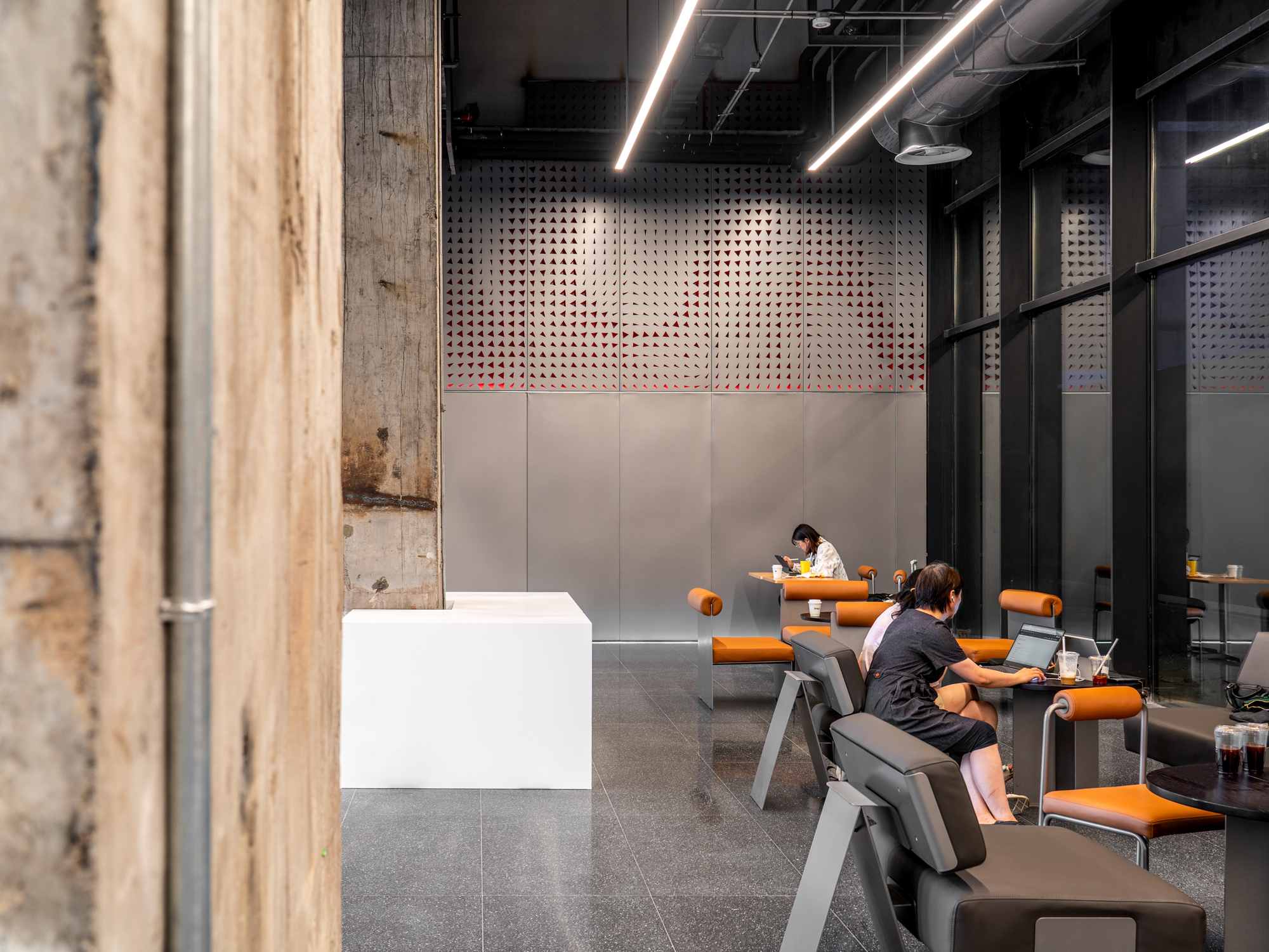 Blast Furnace Hall of Hangzhou Steelworks Relic Park by LYCS ...