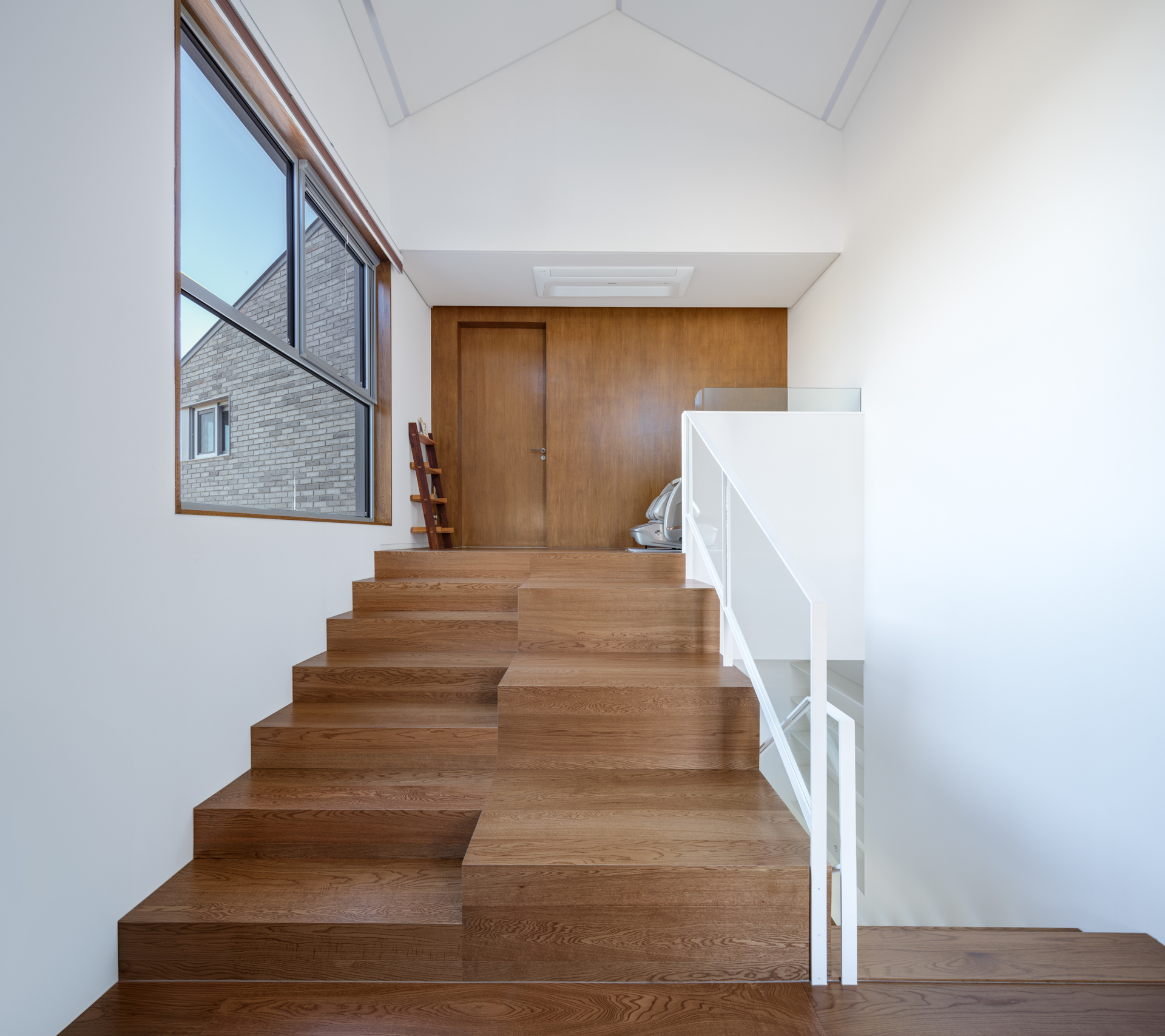 Pung-dong 'NeMoGa' by UTAA - Architizer