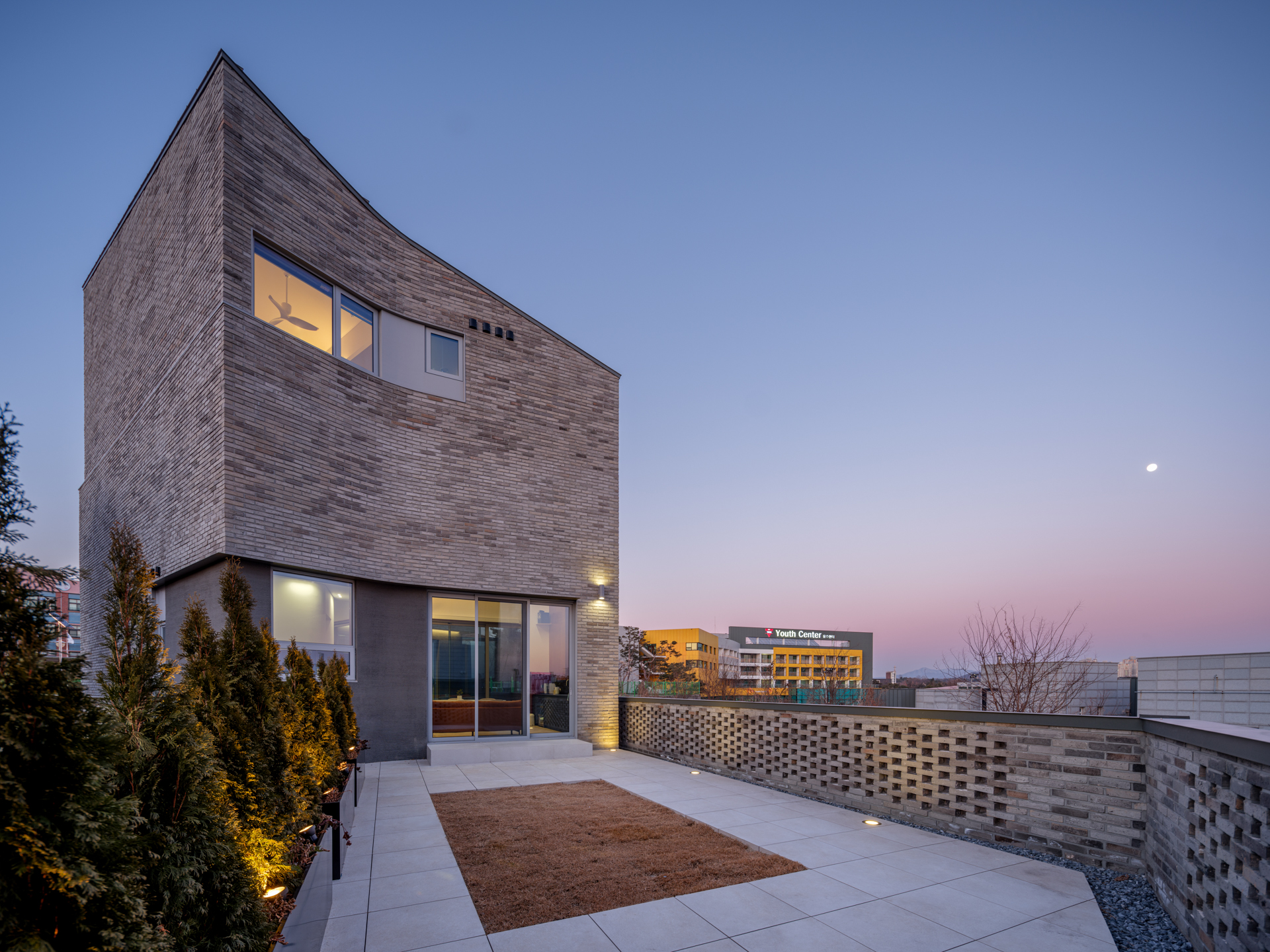 Pung-dong 'NeMoGa' by UTAA - Architizer