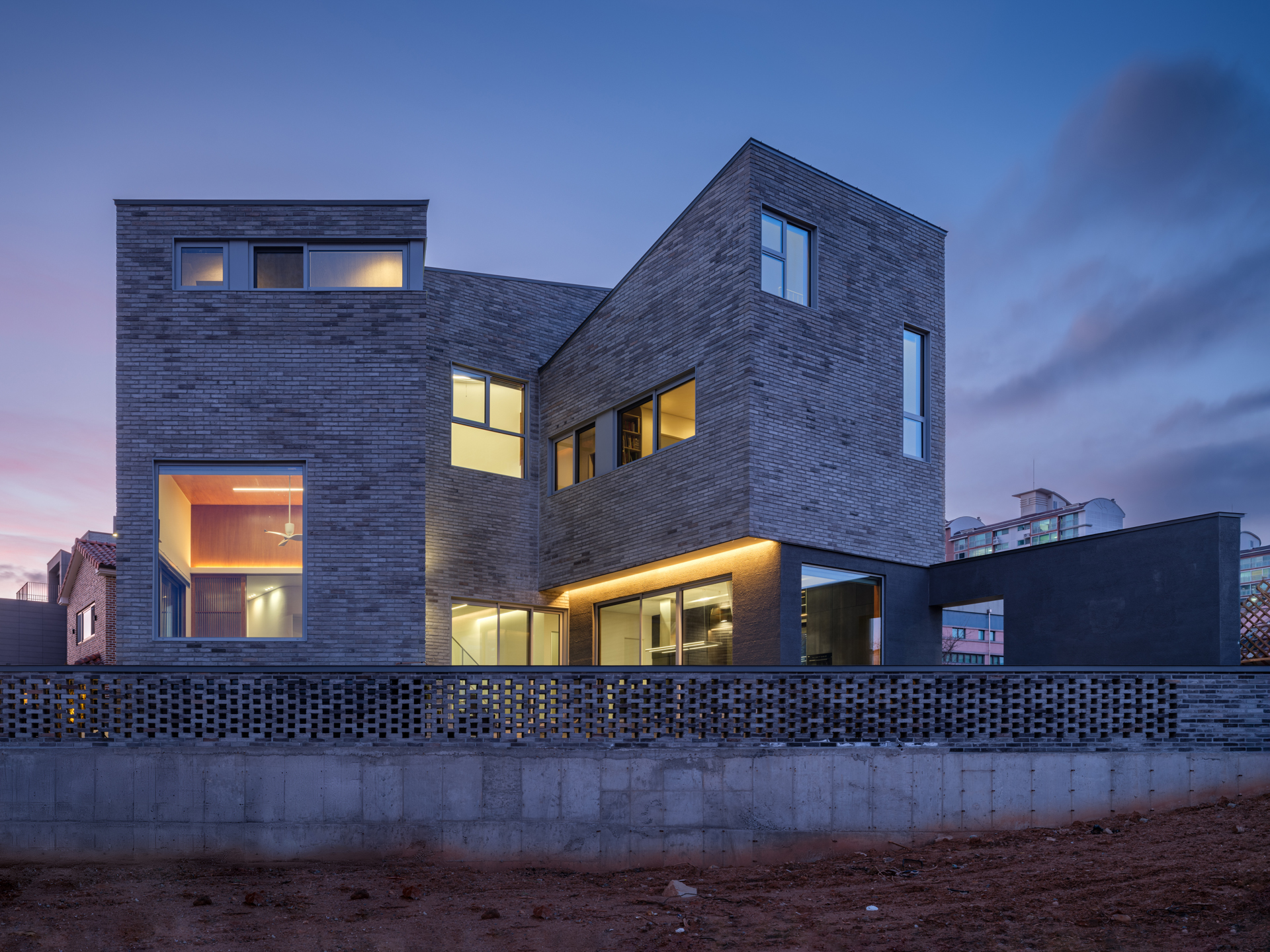 Pung-dong 'NeMoGa' by UTAA - Architizer