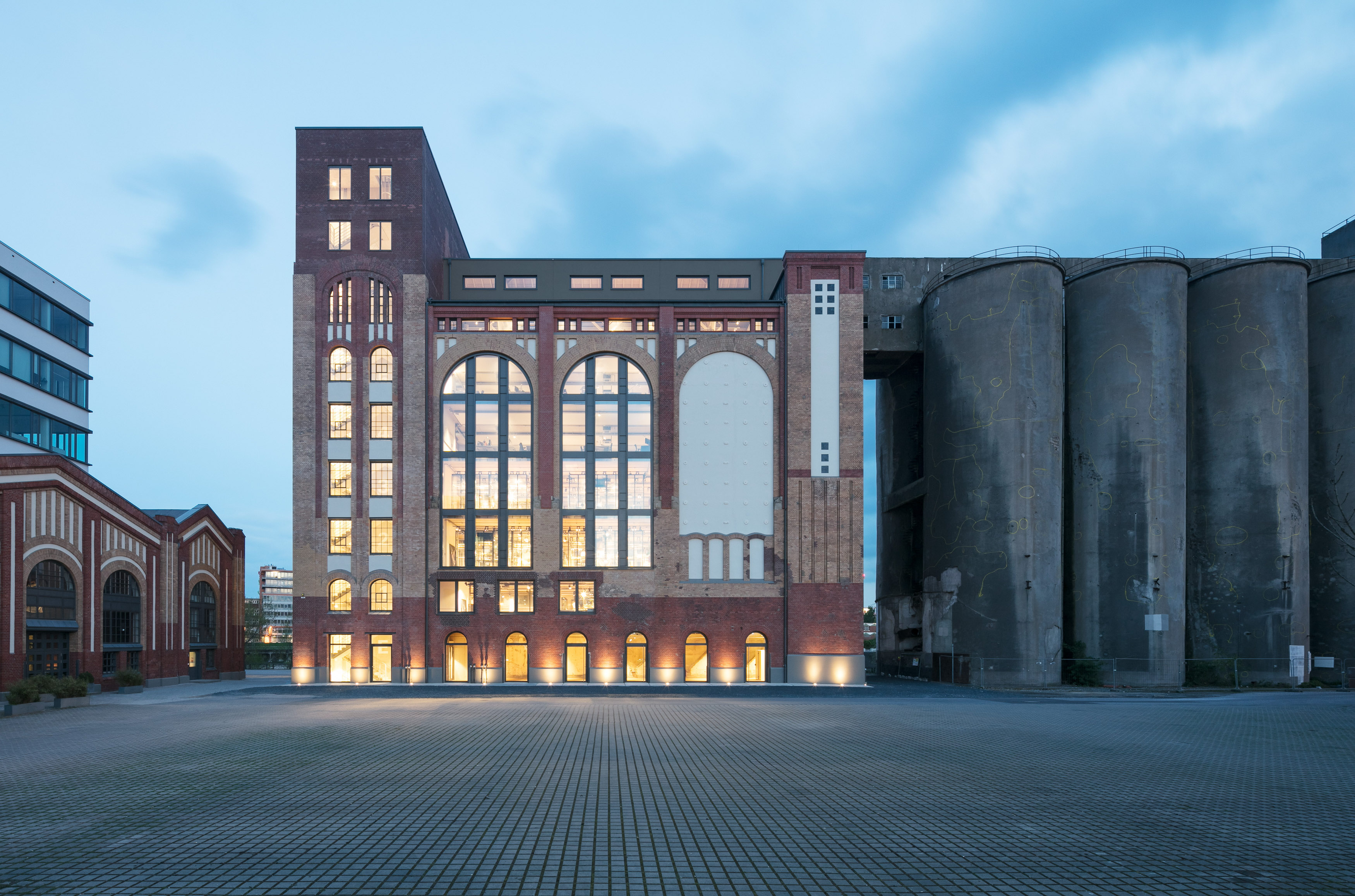 Historic Timber and Concrete Silos by ingenhoven associates - Architizer