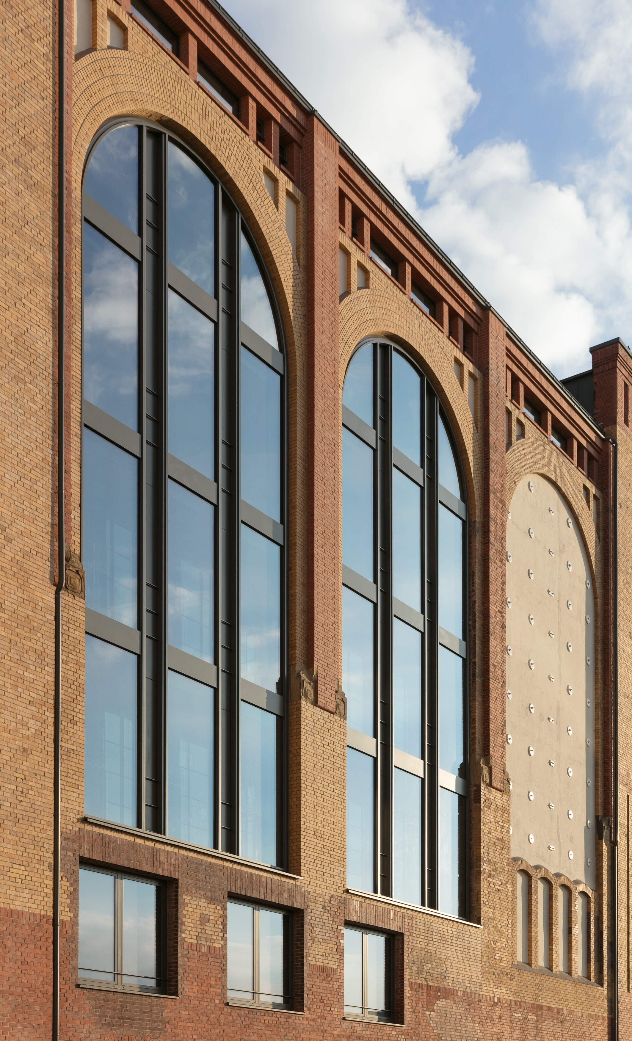 Historic Timber and Concrete Silos by ingenhoven associates - Architizer